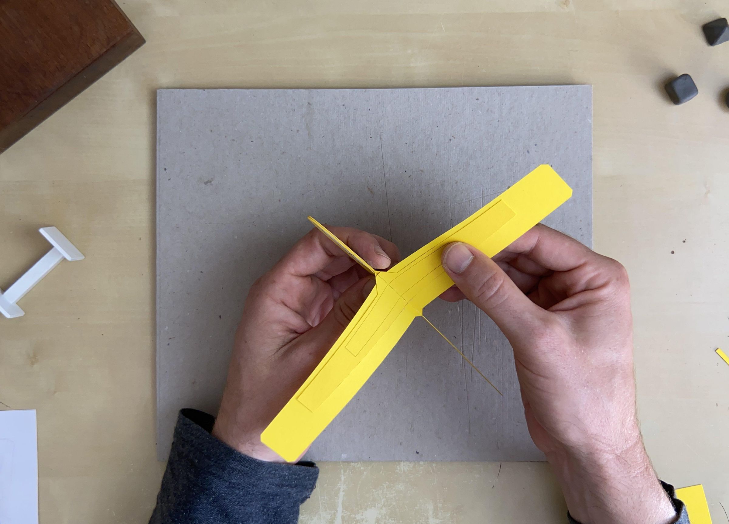 Card Stock Sport Glider II : 8 Steps (with Pictures) - Instructables