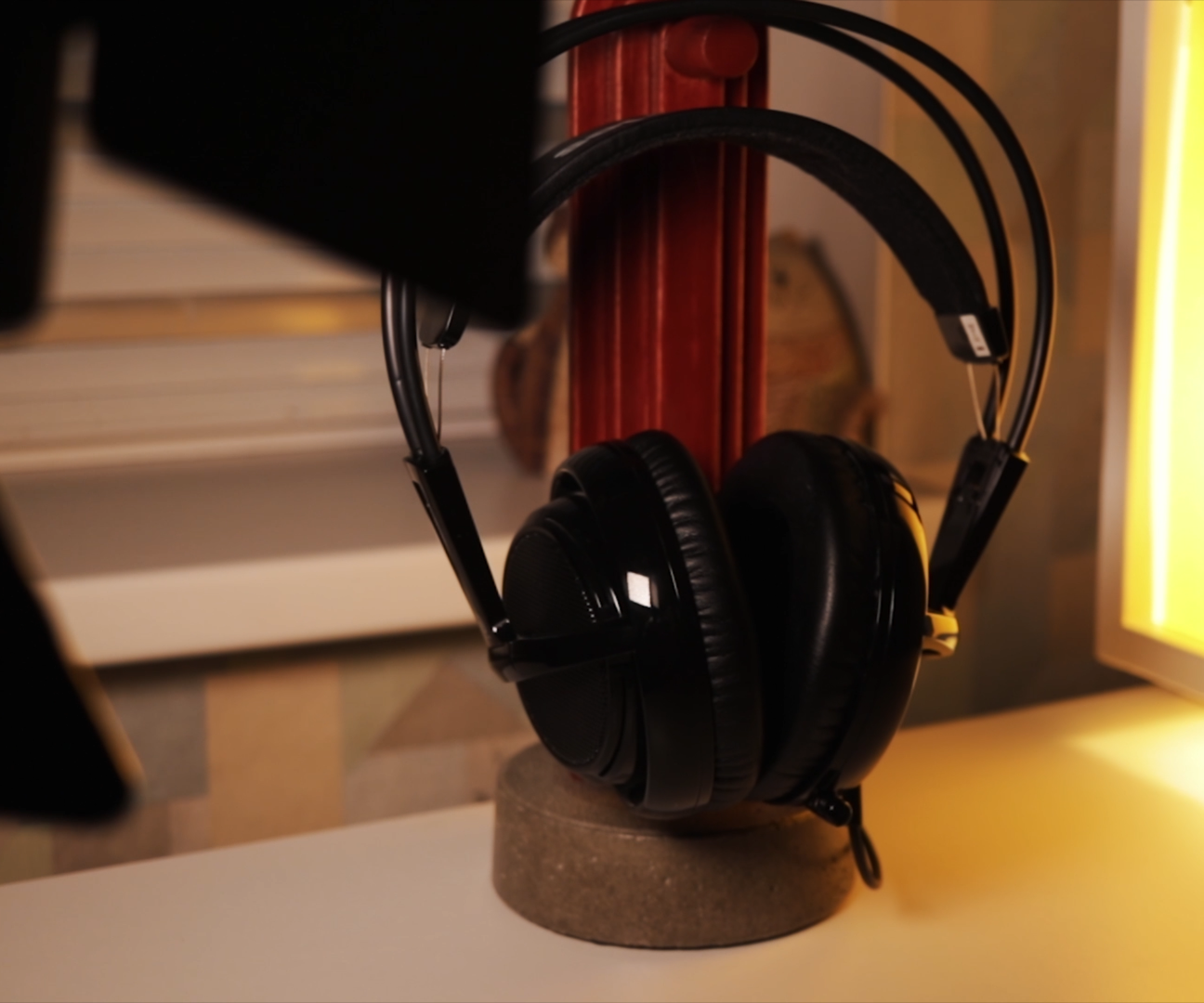 DIY Simple Headphone Stand With Subtle Lighting : 19 Steps (with ...