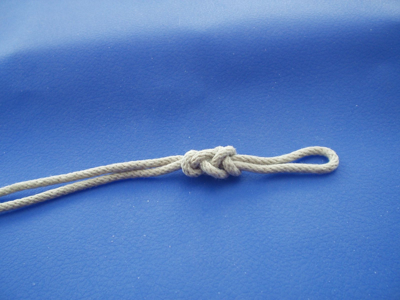 Crown and Diamond Zipper Pull : 9 Steps (with Pictures) - Instructables