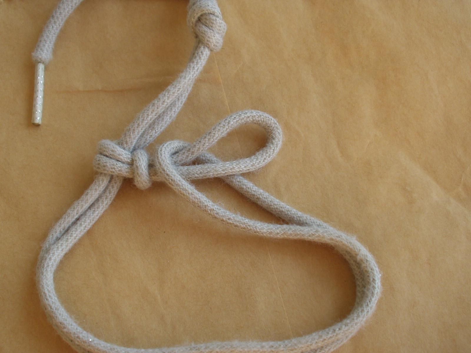 Single Bowline on the Bight* Soft Carabiner : 11 Steps - Instructables