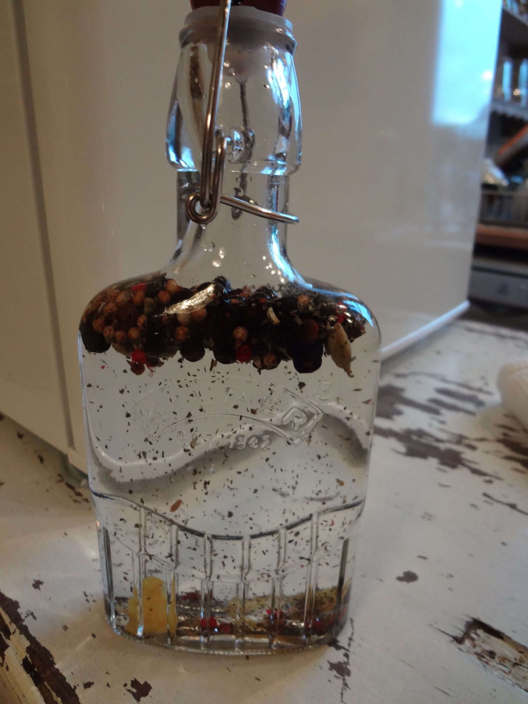 Make Your Own Gin With Foraged Botanicals (compound Method, Not ...
