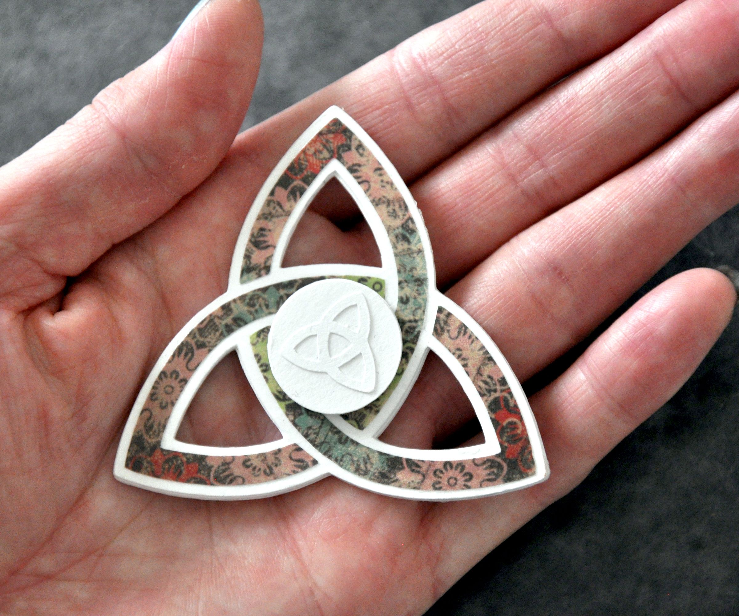 Paper Fidget Spinner : 7 Steps (with Pictures) - Instructables