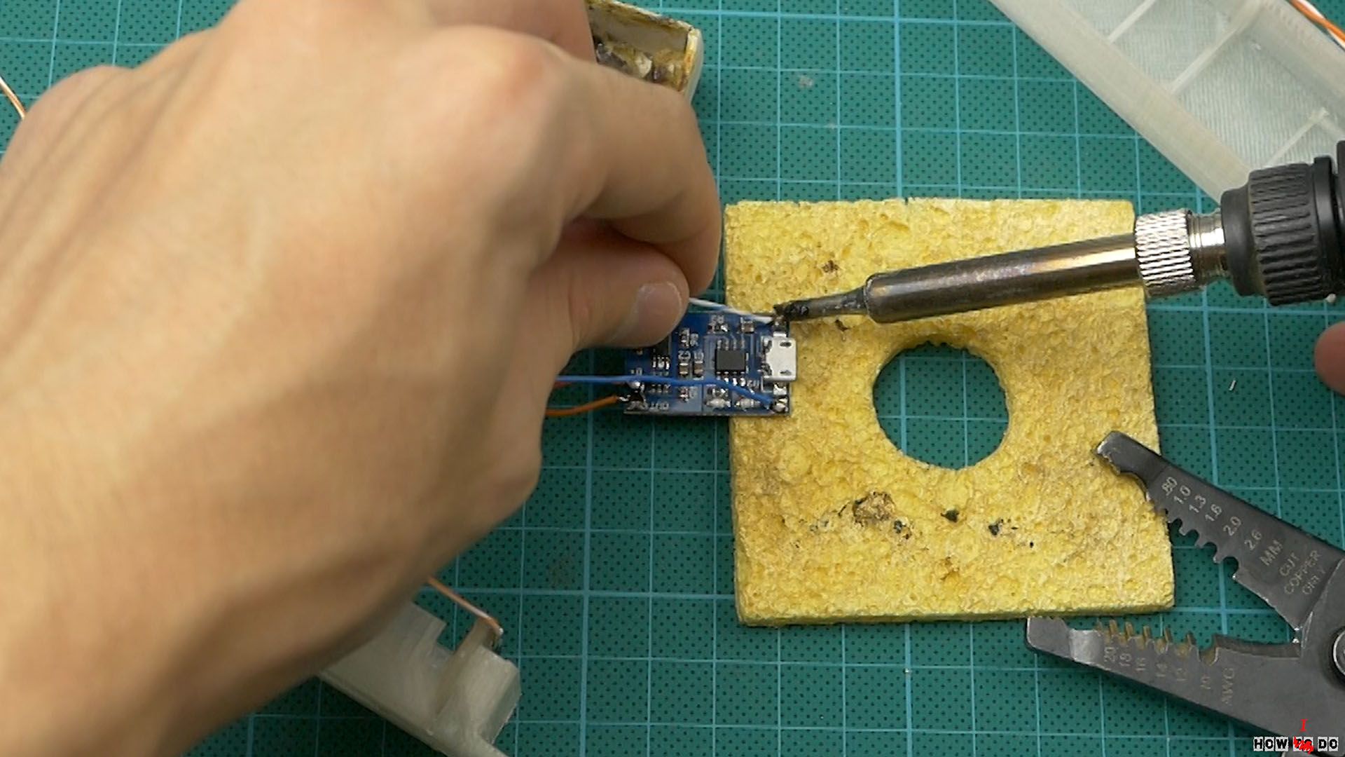 Power Bank With Solar Panels : 6 Steps (with Pictures) - Instructables