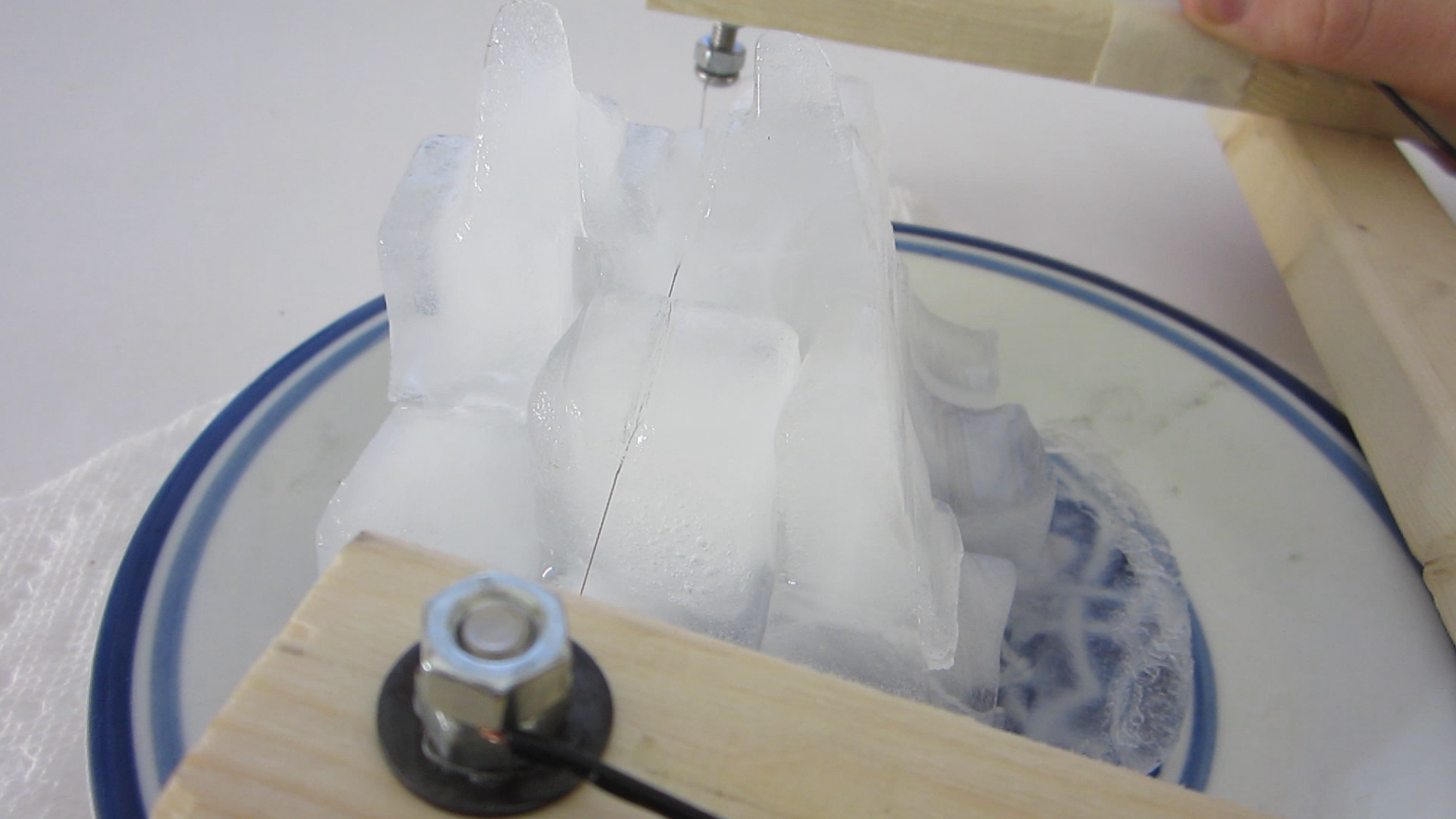 Hot Wire Ice Cutter : 10 Steps (with Pictures) - Instructables
