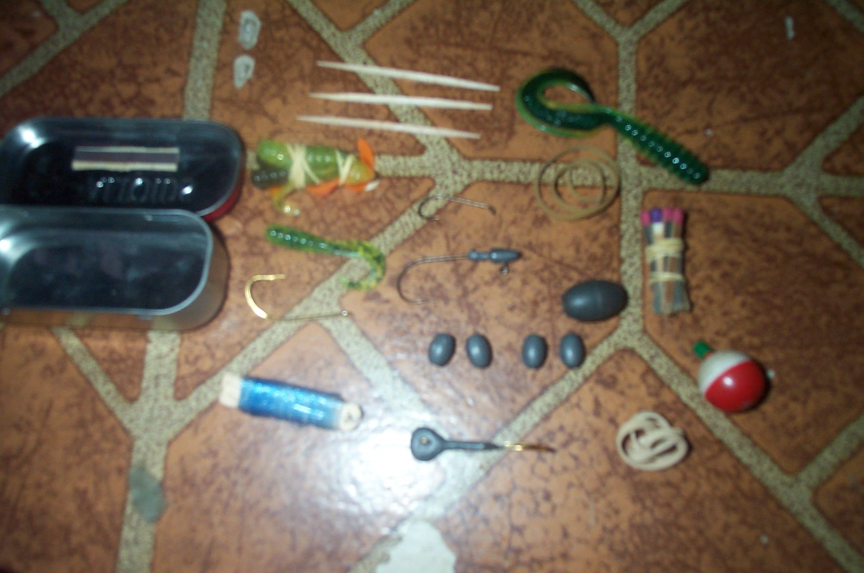 Mini Fishing Kit : 8 Steps - Instructables