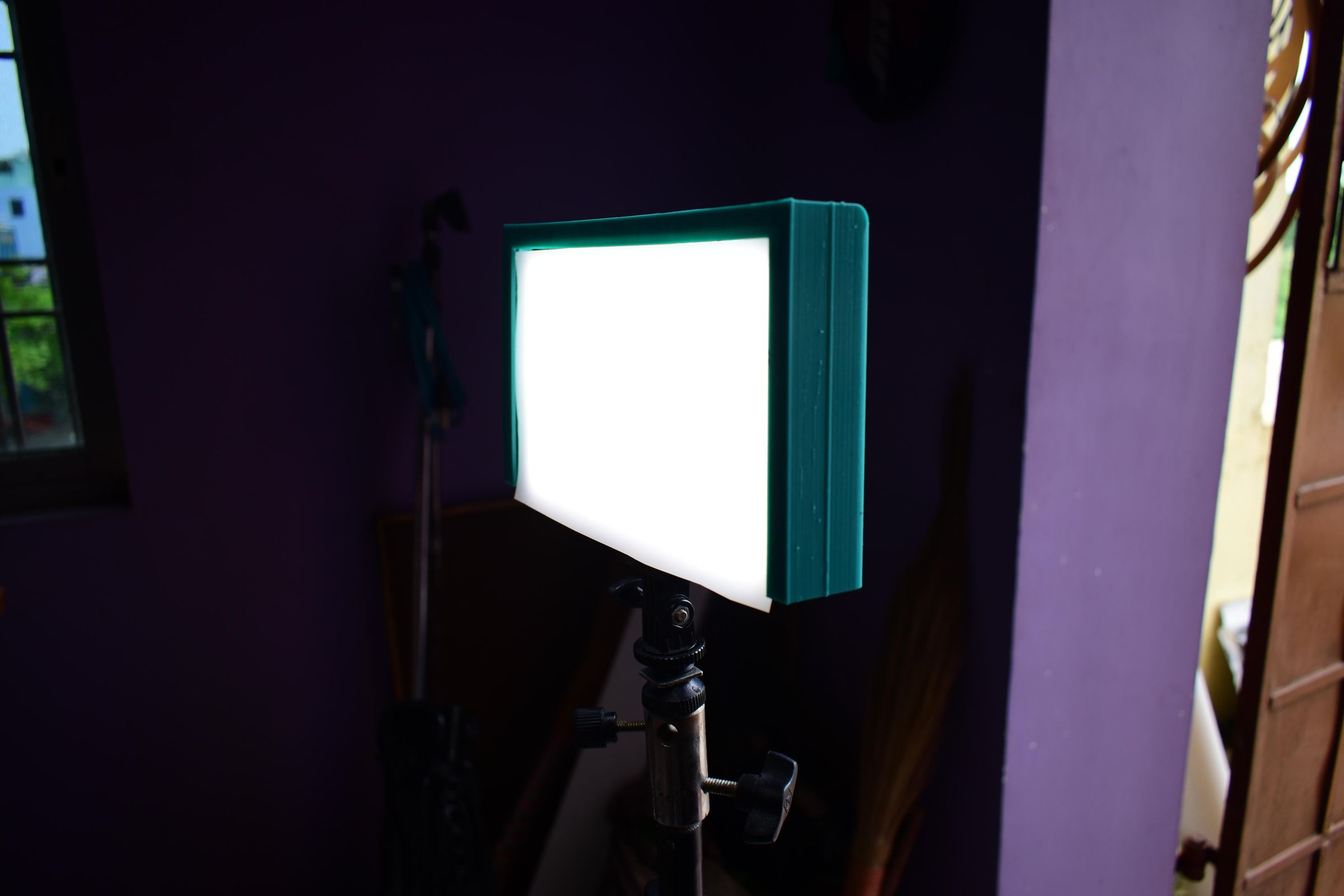 Light Diffuser for Video LED Lights : 4 Steps - Instructables