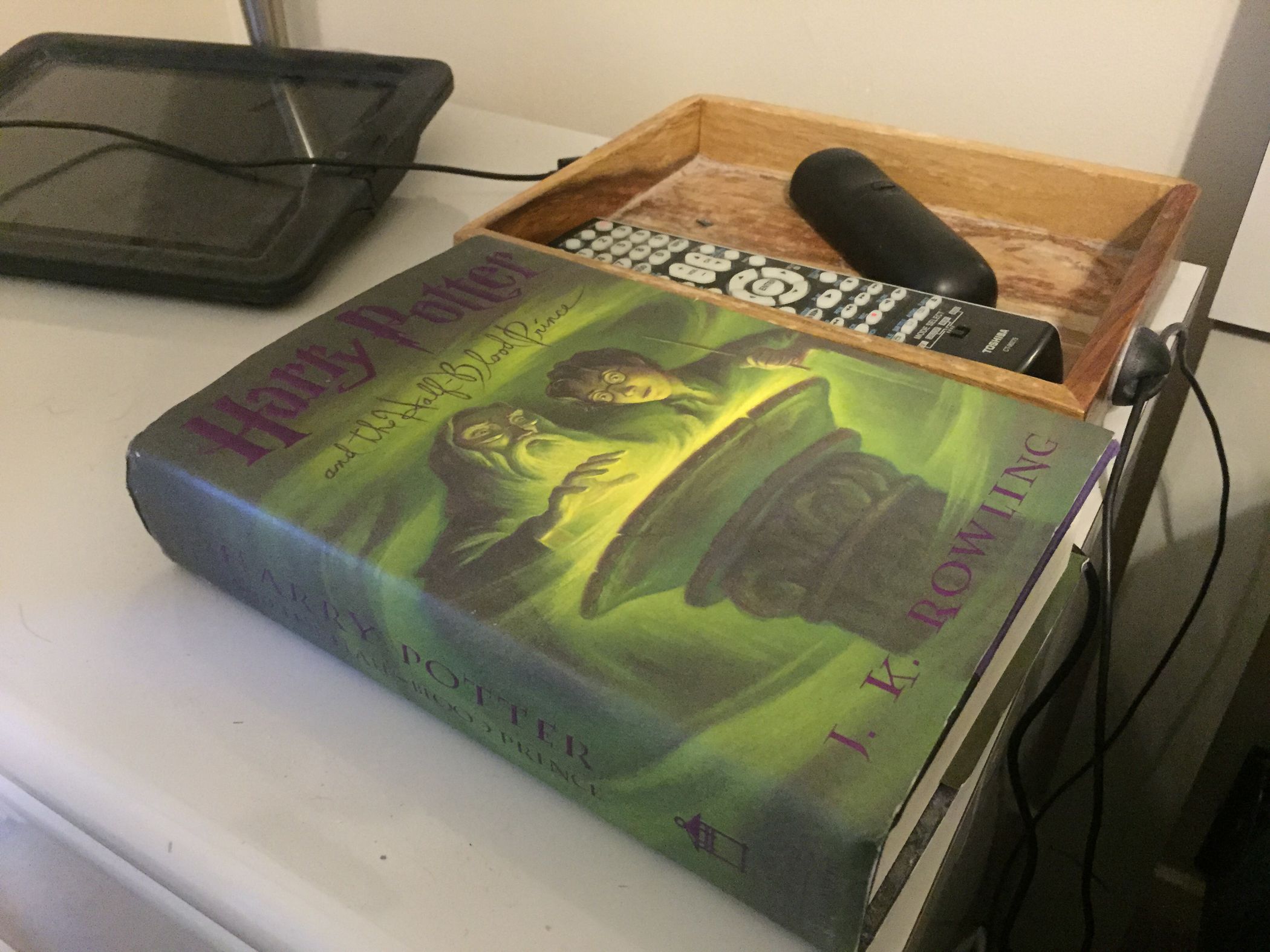 Wireless Charging Book : 5 Steps - Instructables