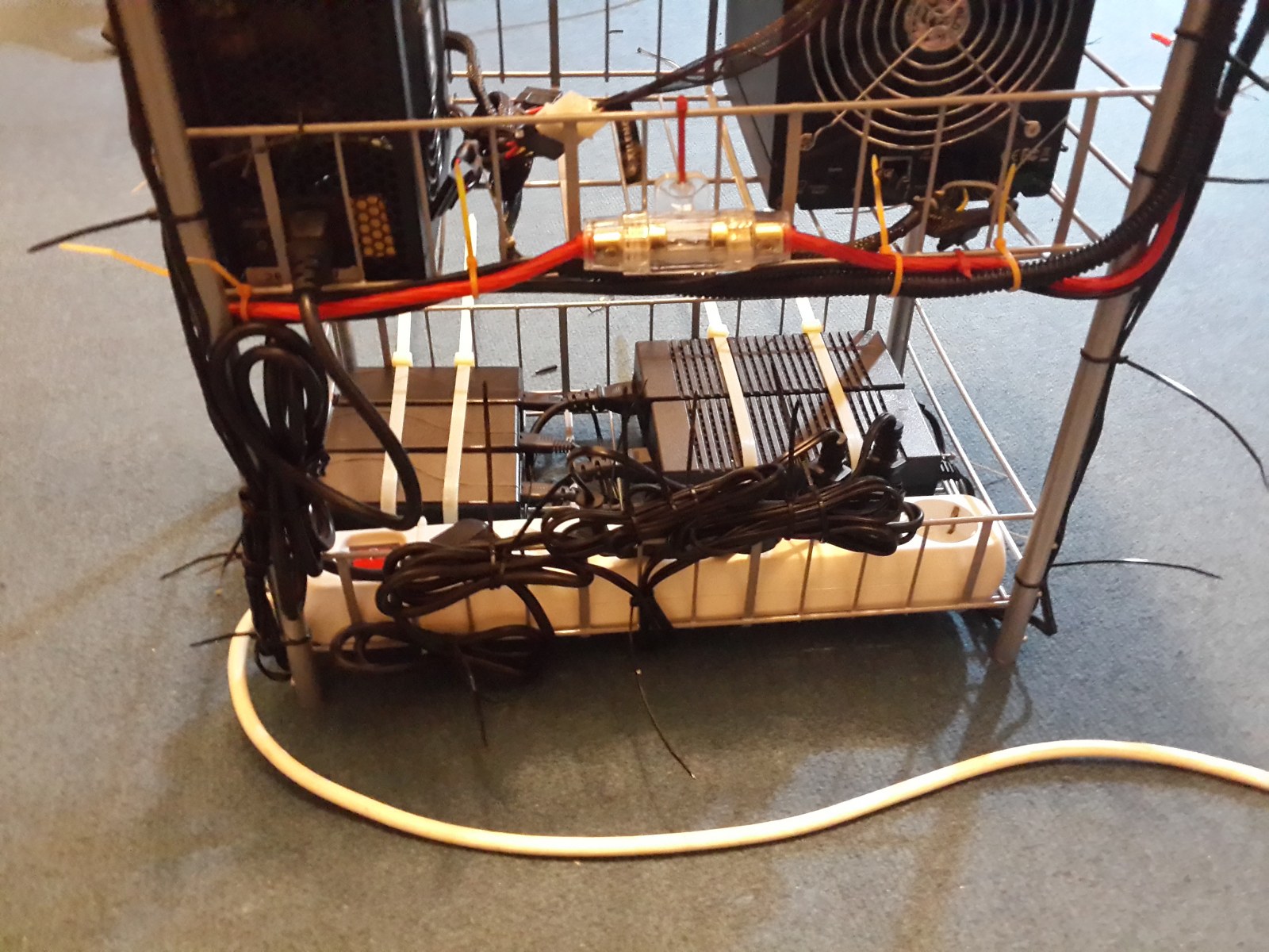 Build Your Own Portable Bitcoin Mining Rig / Battlestation : 5 Steps ...