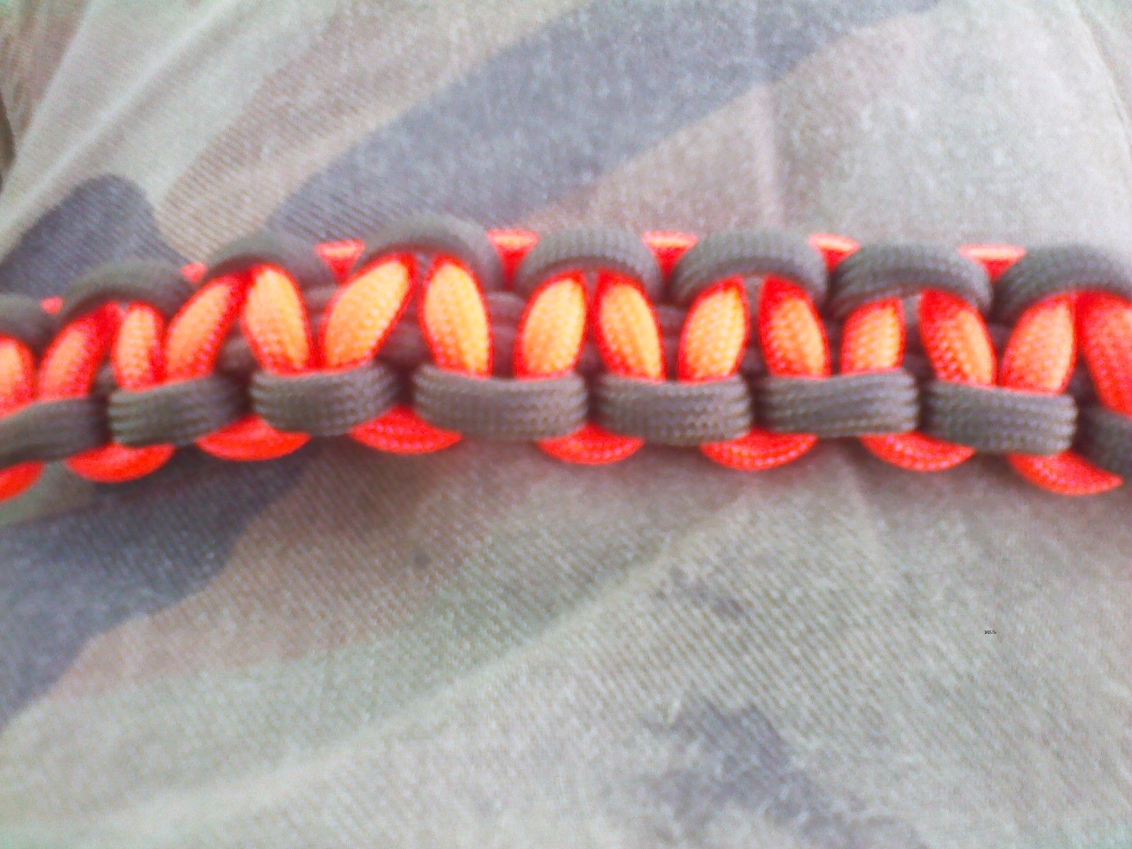 Multi-Color Monkey Fist : 11 Steps (with Pictures) - Instructables