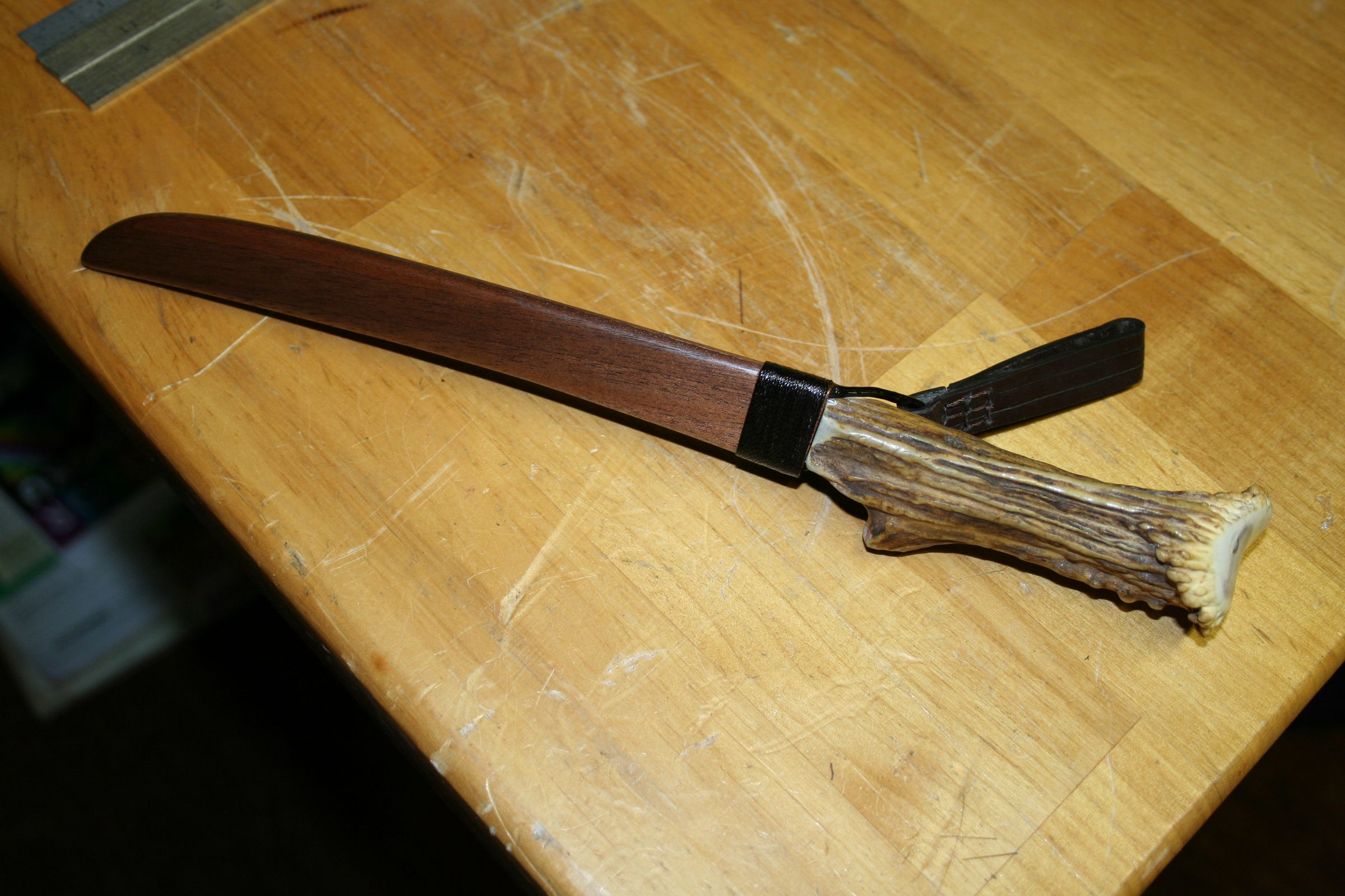 Protect Your Blade in a Wooden Sheath : 8 Steps (with Pictures ...