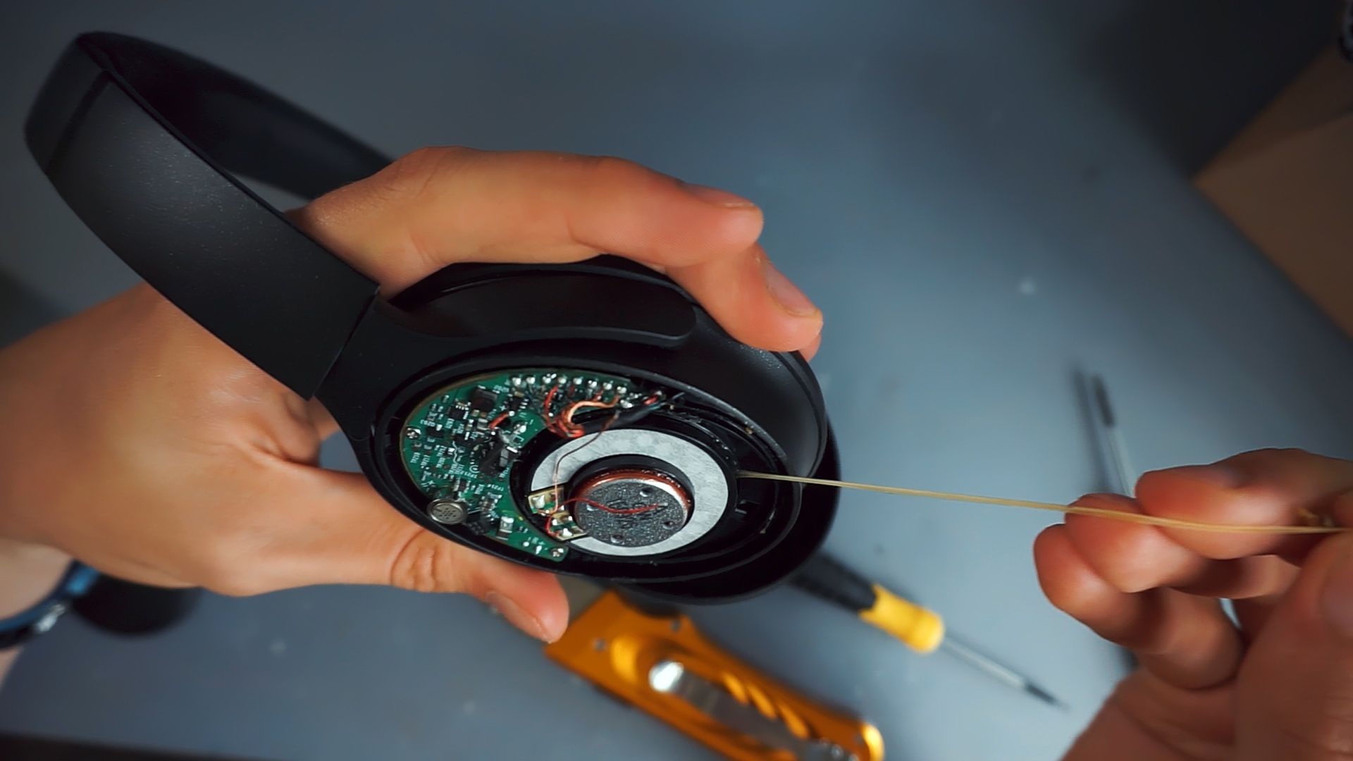 Easy Guide to REPAIR Broken BOSE QC25 Headphones - NO SOUND From One ...