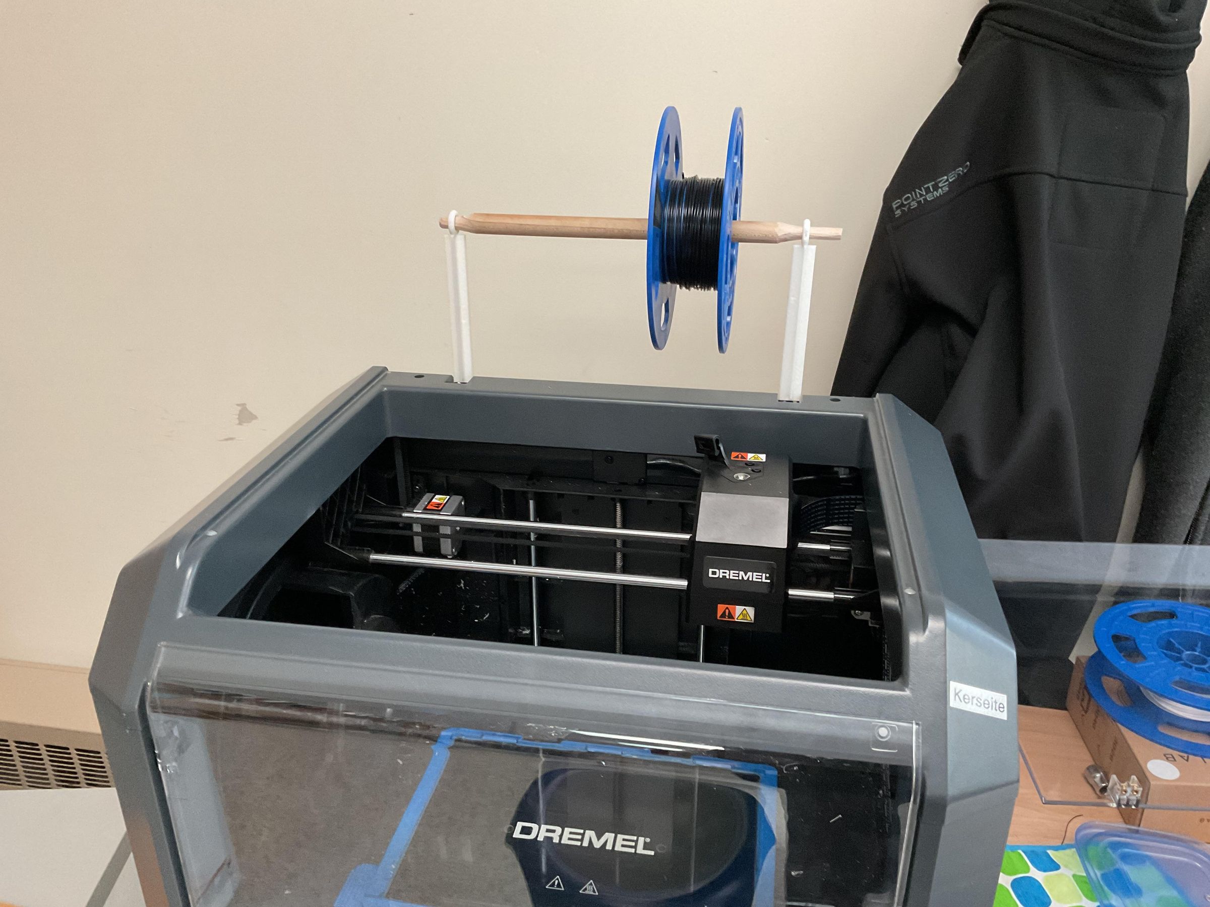 3D Printing Dremel 3D45 Top Spool Supports - Instructables