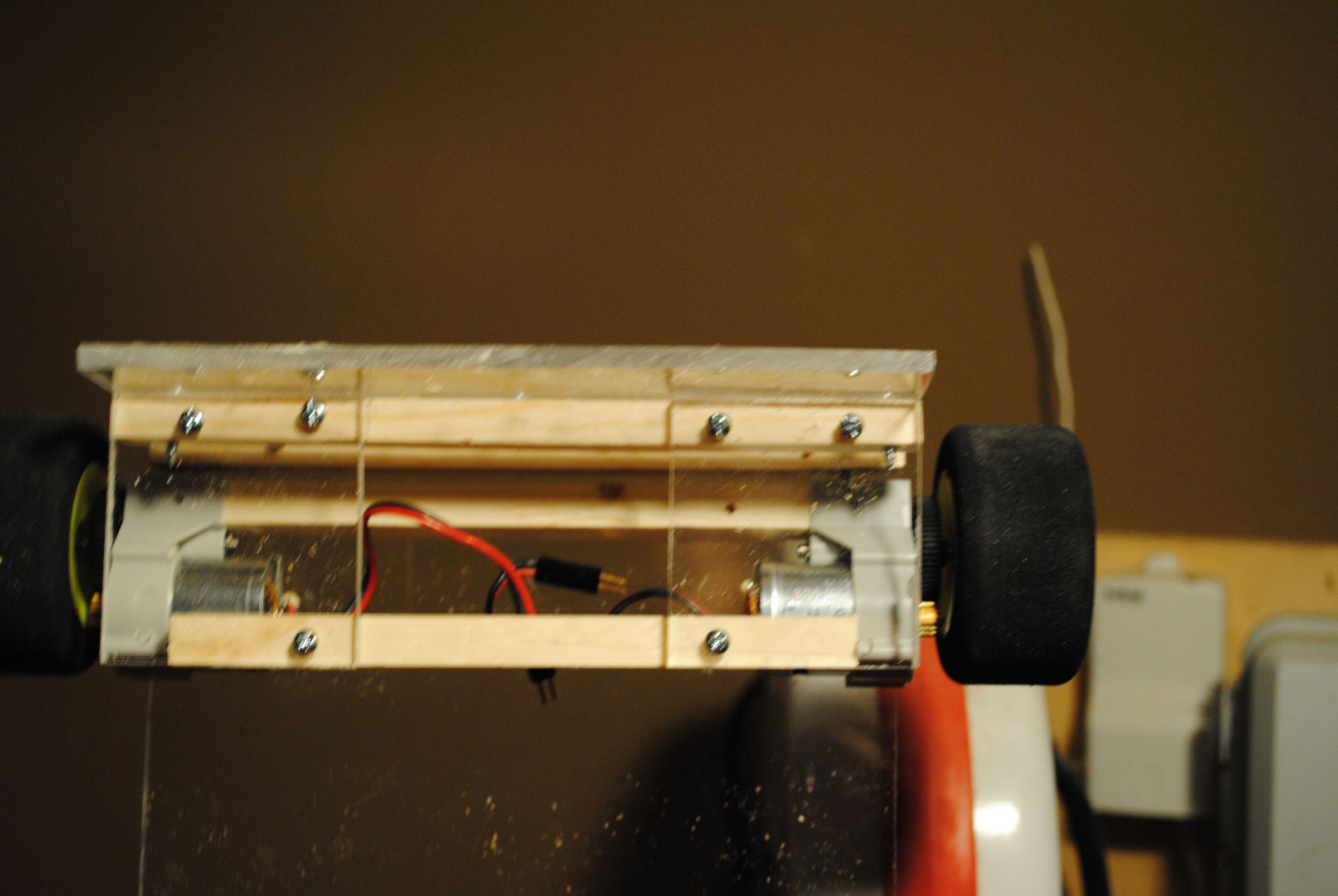 How to Make a Sumo Bot (Science Olympiad 2011 Rules) : 14 Steps (with Pictures) - Instructables