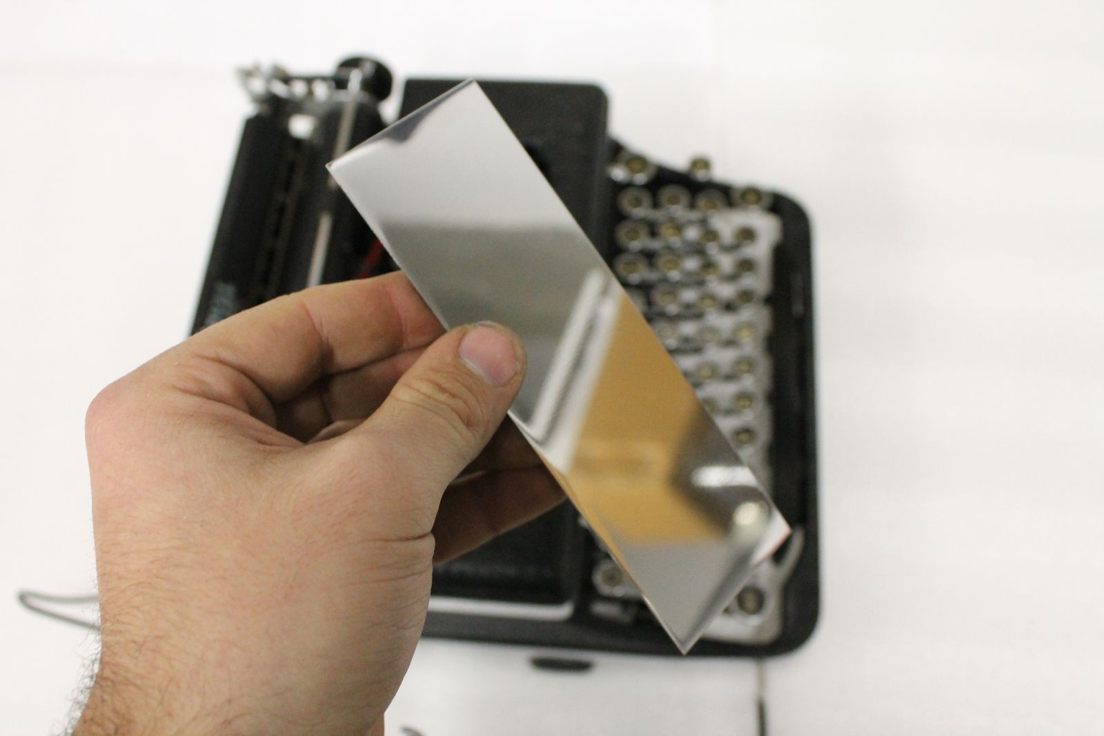 Typewriter IPad Stand : 3 Steps (with Pictures) - Instructables