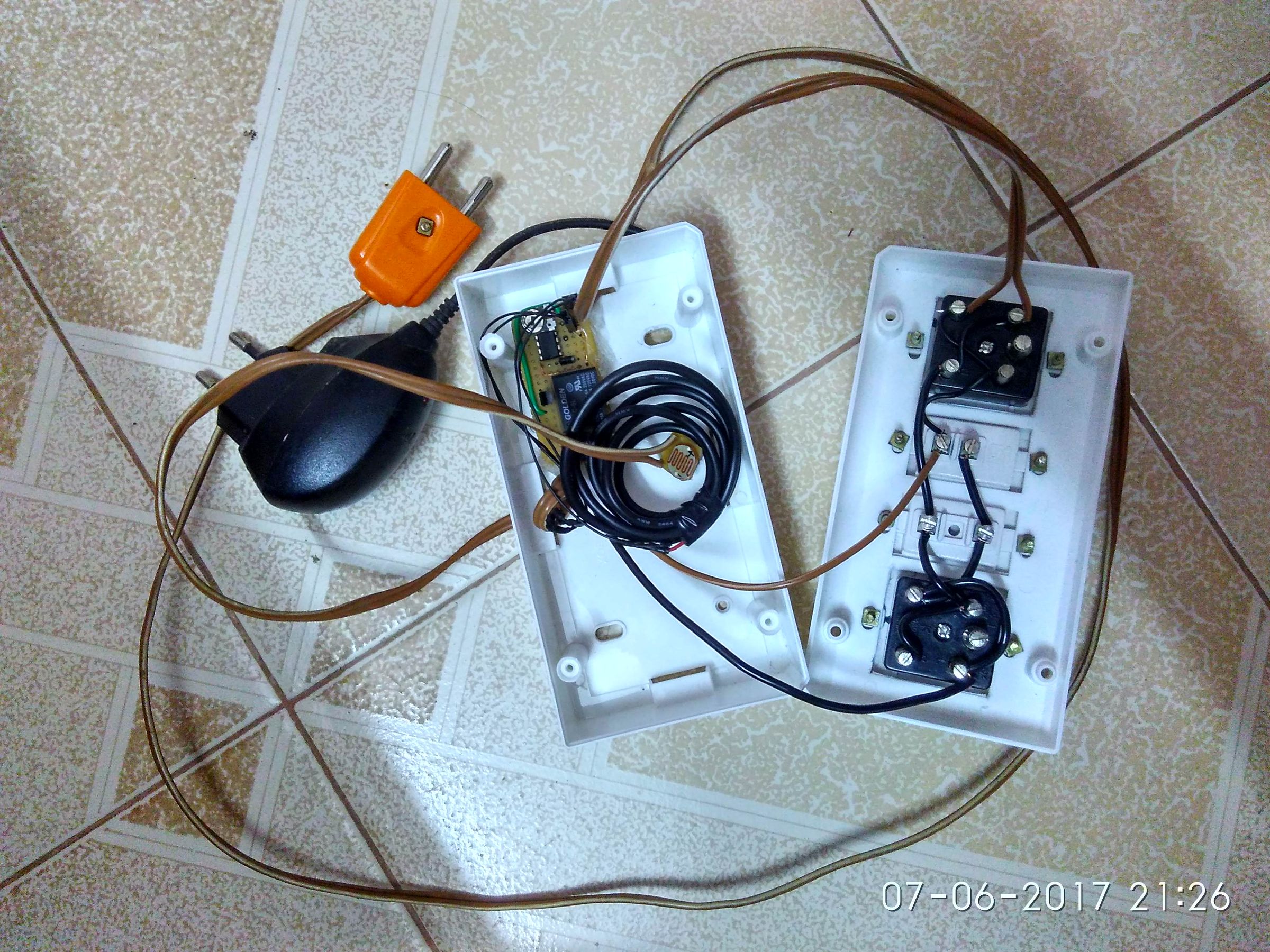 Automatic ON/OFF Socket : 4 Steps (with Pictures) - Instructables