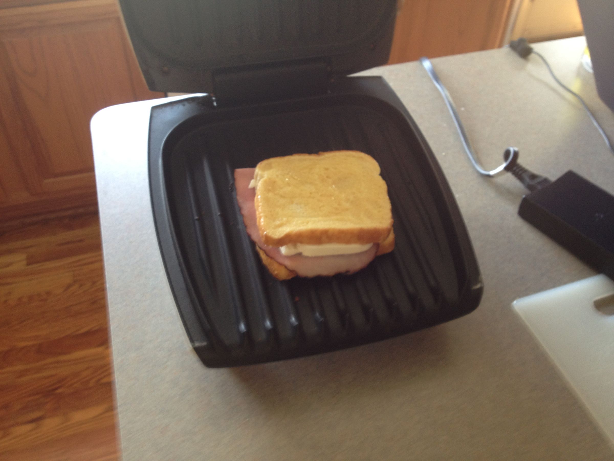 French Toast Breakfast Sandwich : 5 Steps (with Pictures) - Instructables