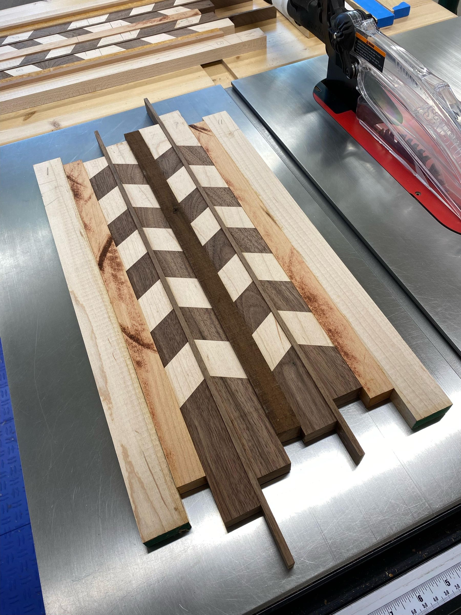 Herringbone(-isch) Cutting Boards : 3 Steps (with Pictures) - Instructables