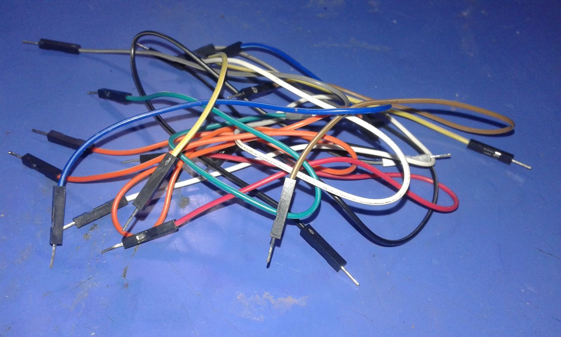 SIMPLEST LINE FOLLOWER : 3 Steps - Instructables