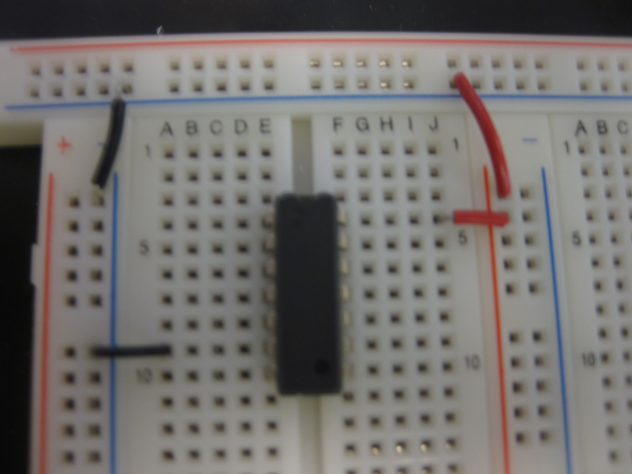 How to Make Your Birthday on a Breadboard Using a Seven Segment Display ...