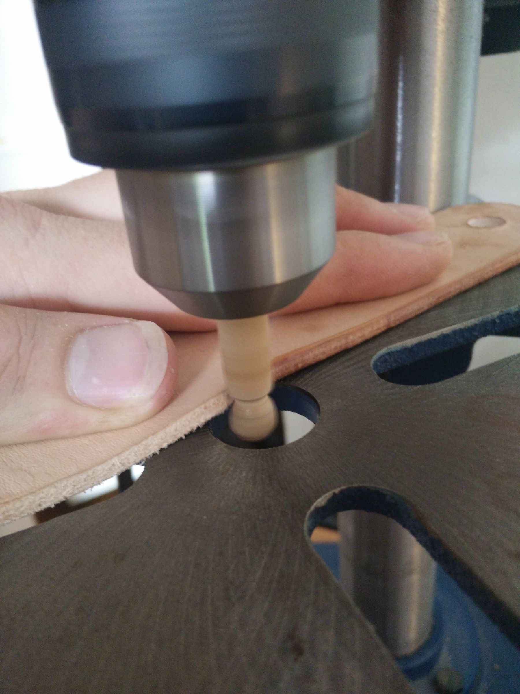 High Speed Leather Burnishing : 3 Steps (with Pictures) - Instructables