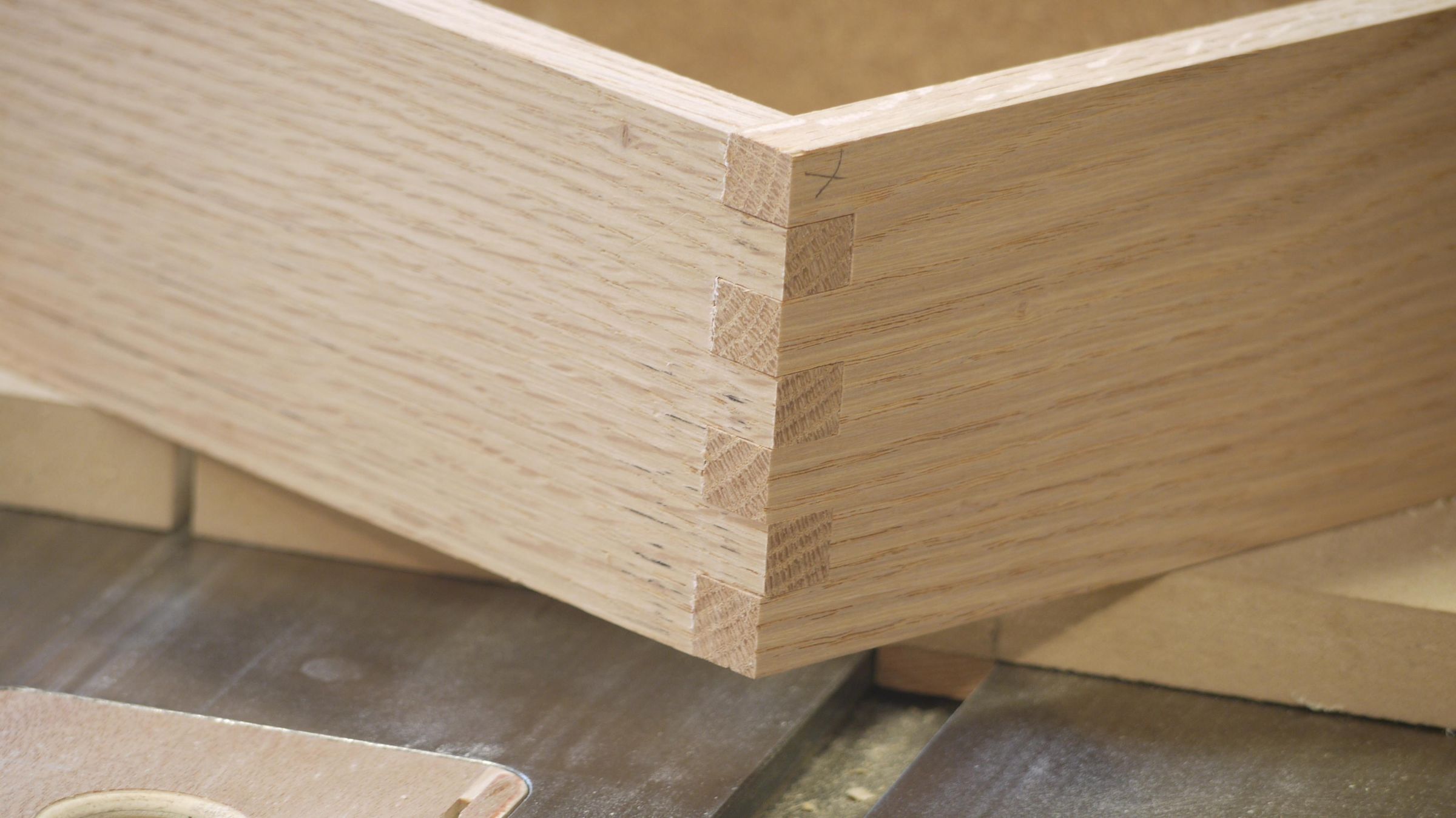 How to Cut a Box Joint Without a Dado Stack : 7 Steps (with Pictures ...