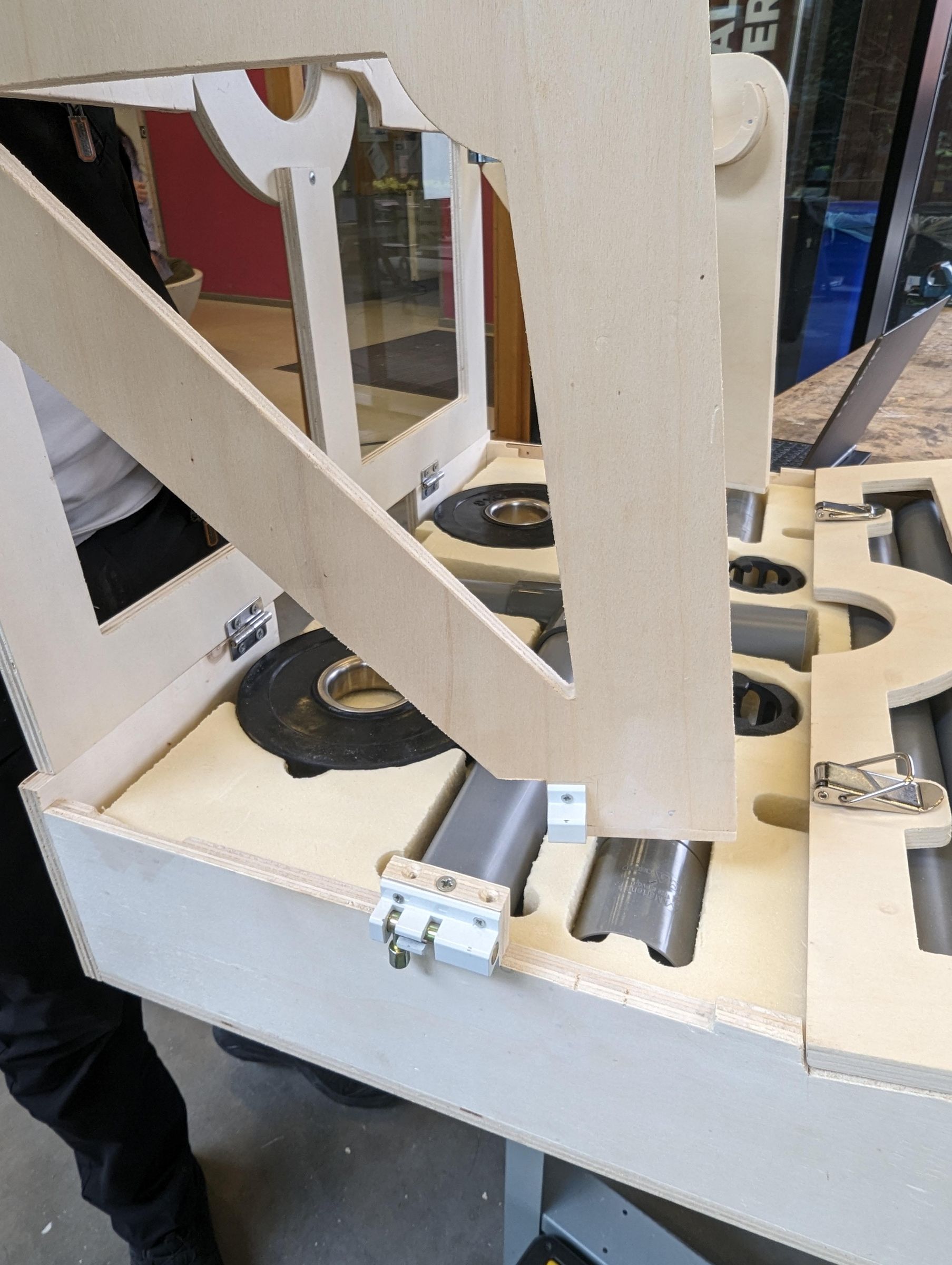 D4E1 Redesign MetroJuggle : 16 Steps (with Pictures) - Instructables