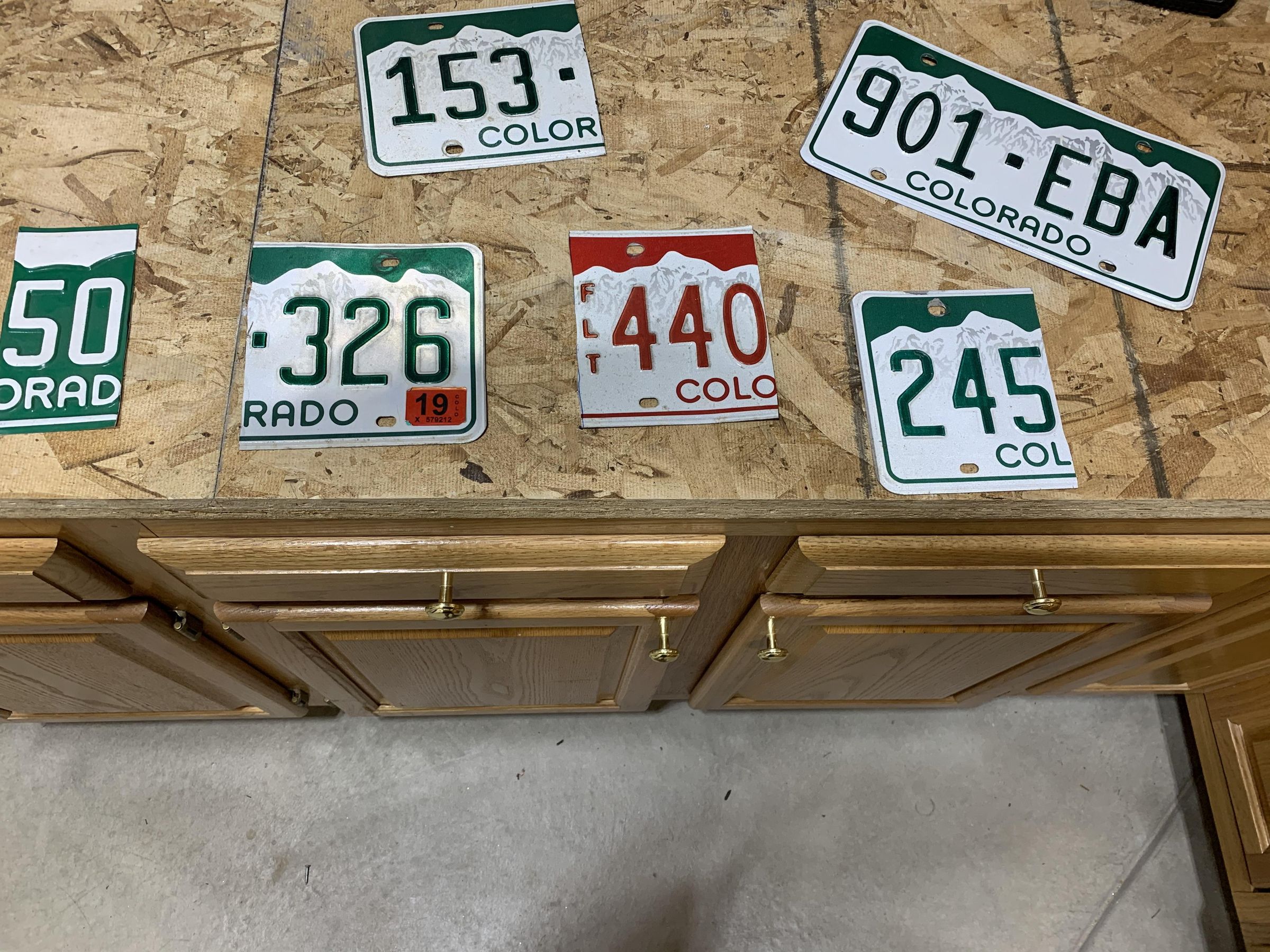 DIY License Plate Calendar : 3 Steps (with Pictures) - Instructables