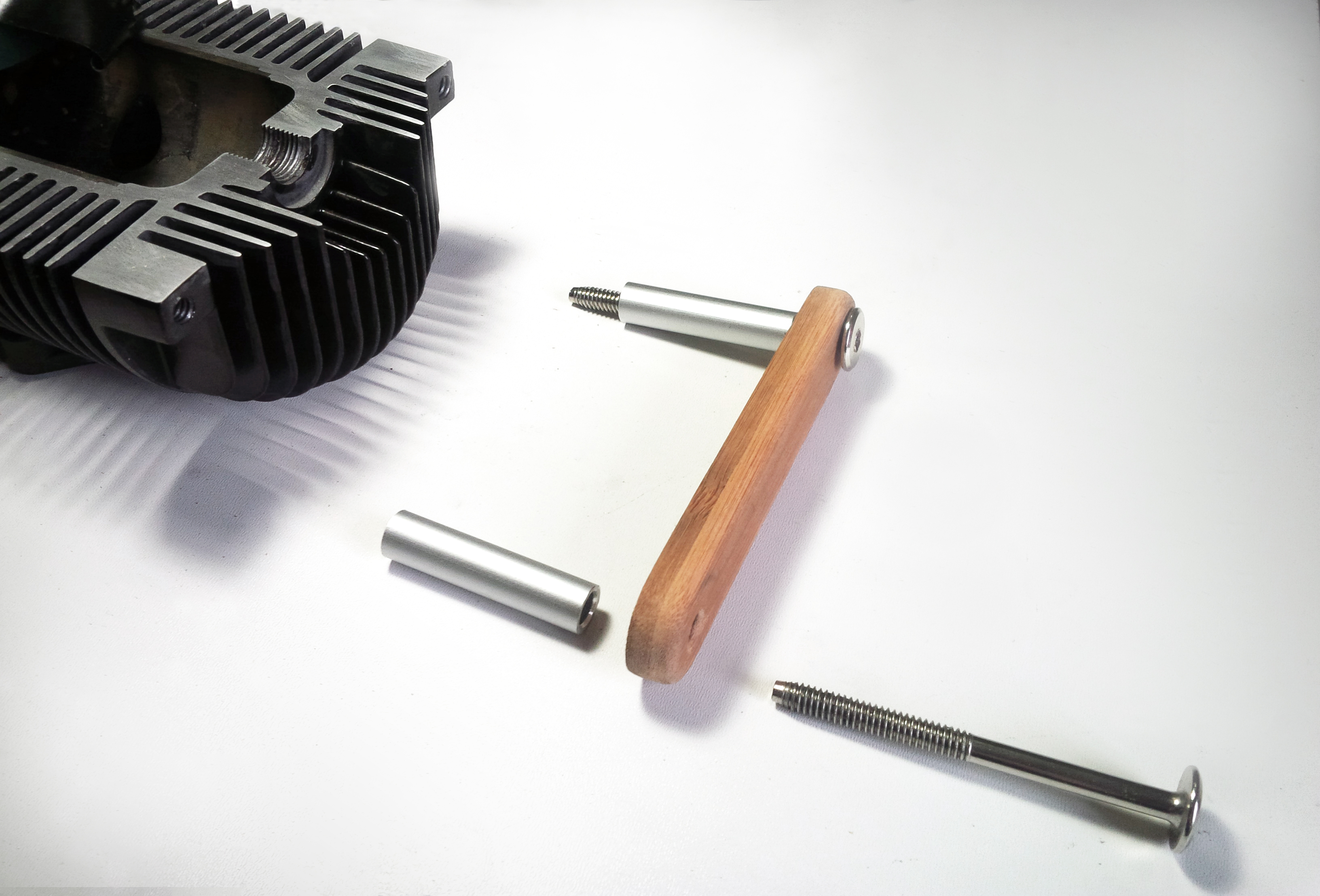 Small Engine Lamp : 7 Steps (with Pictures) - Instructables