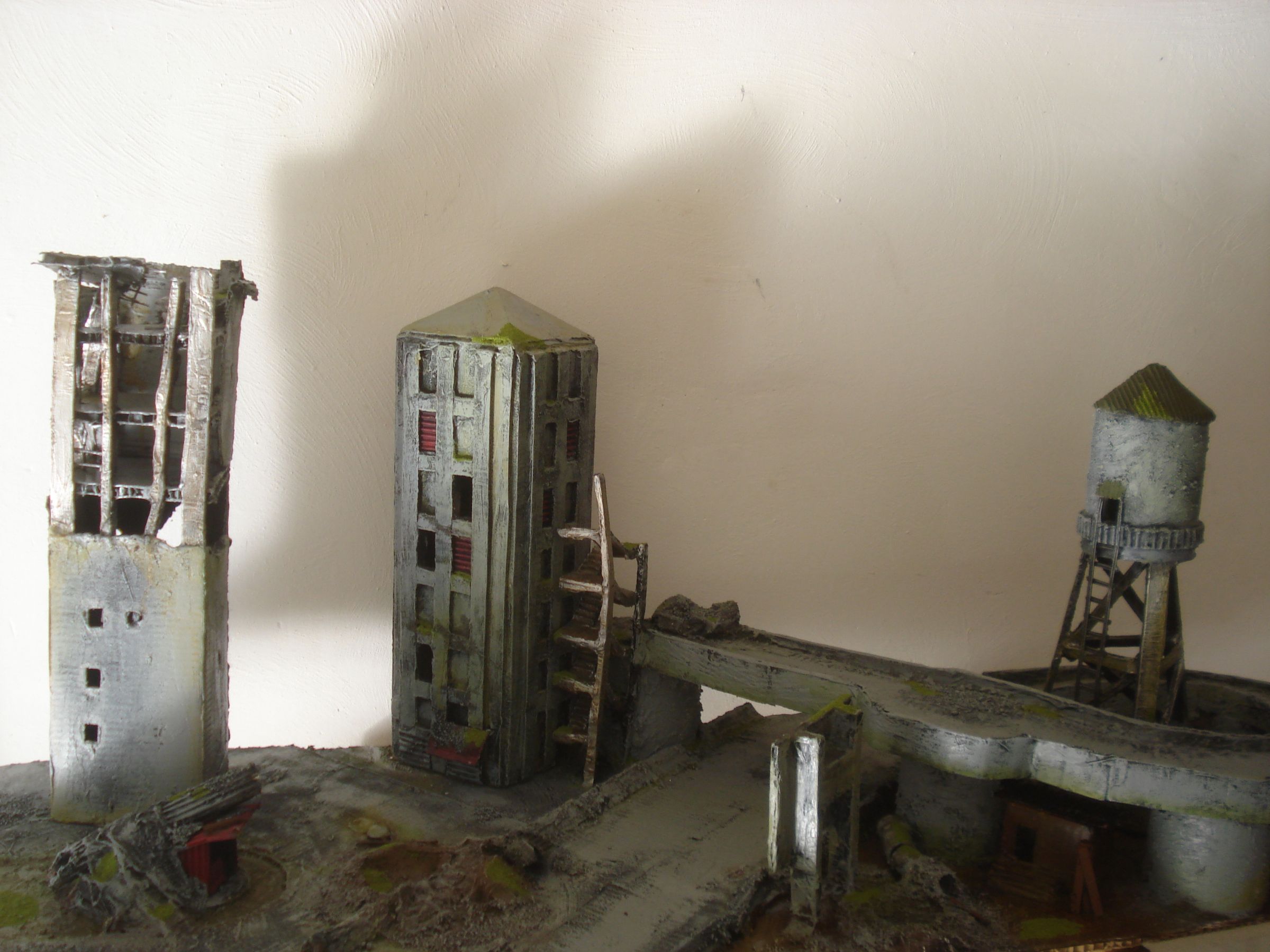 Turning a Cardboard City Into a Warhammer 40K Terrain : 12 Steps (with ...