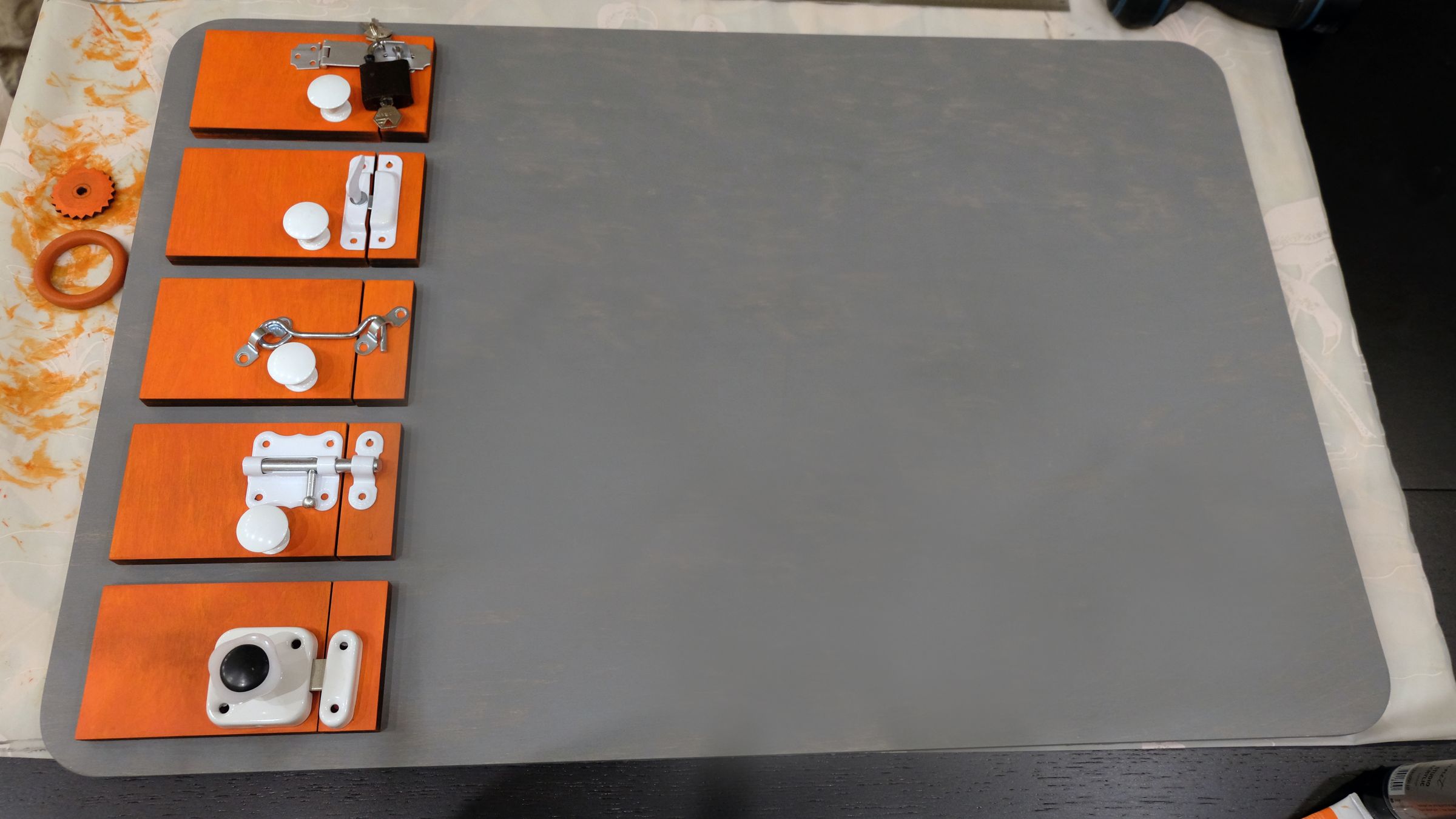 Busy Board : 19 Steps (with Pictures) - Instructables