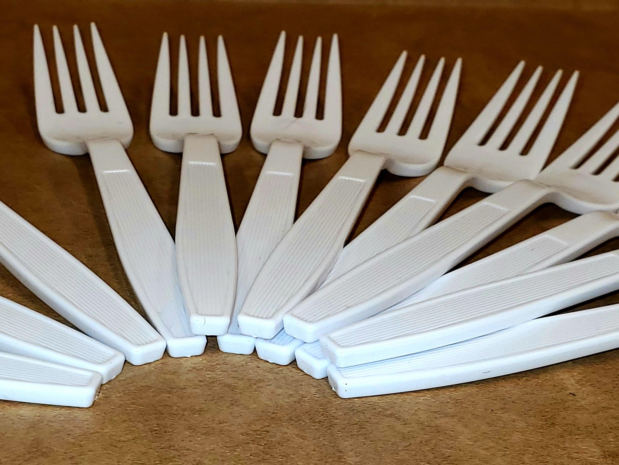 'ForkTastic Fan' Wall Hanging : 7 Steps (with Pictures) - Instructables