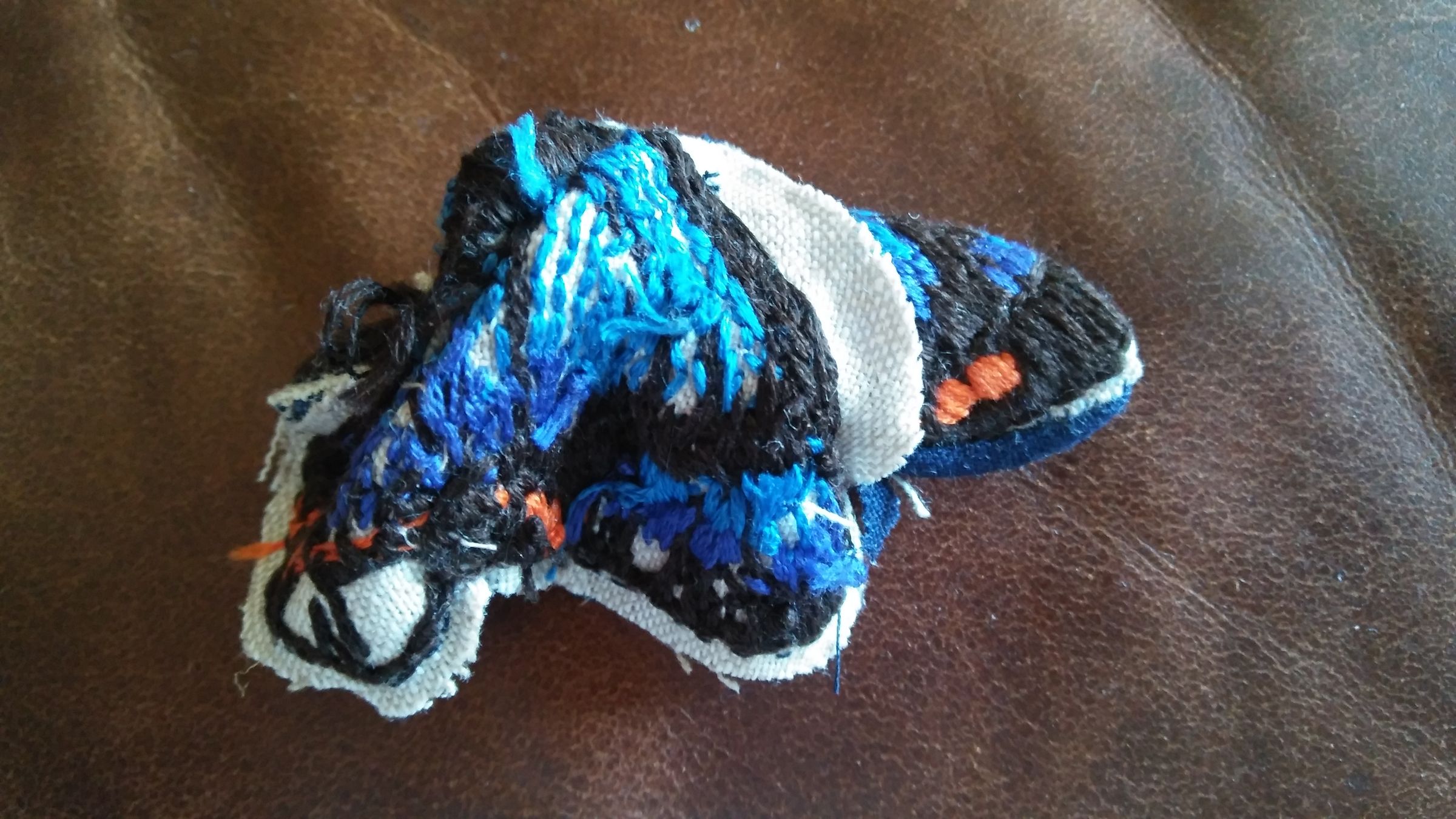 Finish a Hand-Embroidered Patch Like You Mean It : 5 Steps (with ...