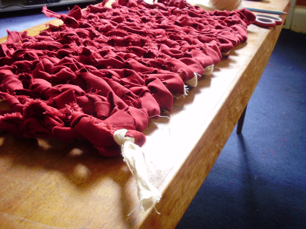 Rag Rug - Extremely Easy to Make : 4 Steps (with Pictures) - Instructables