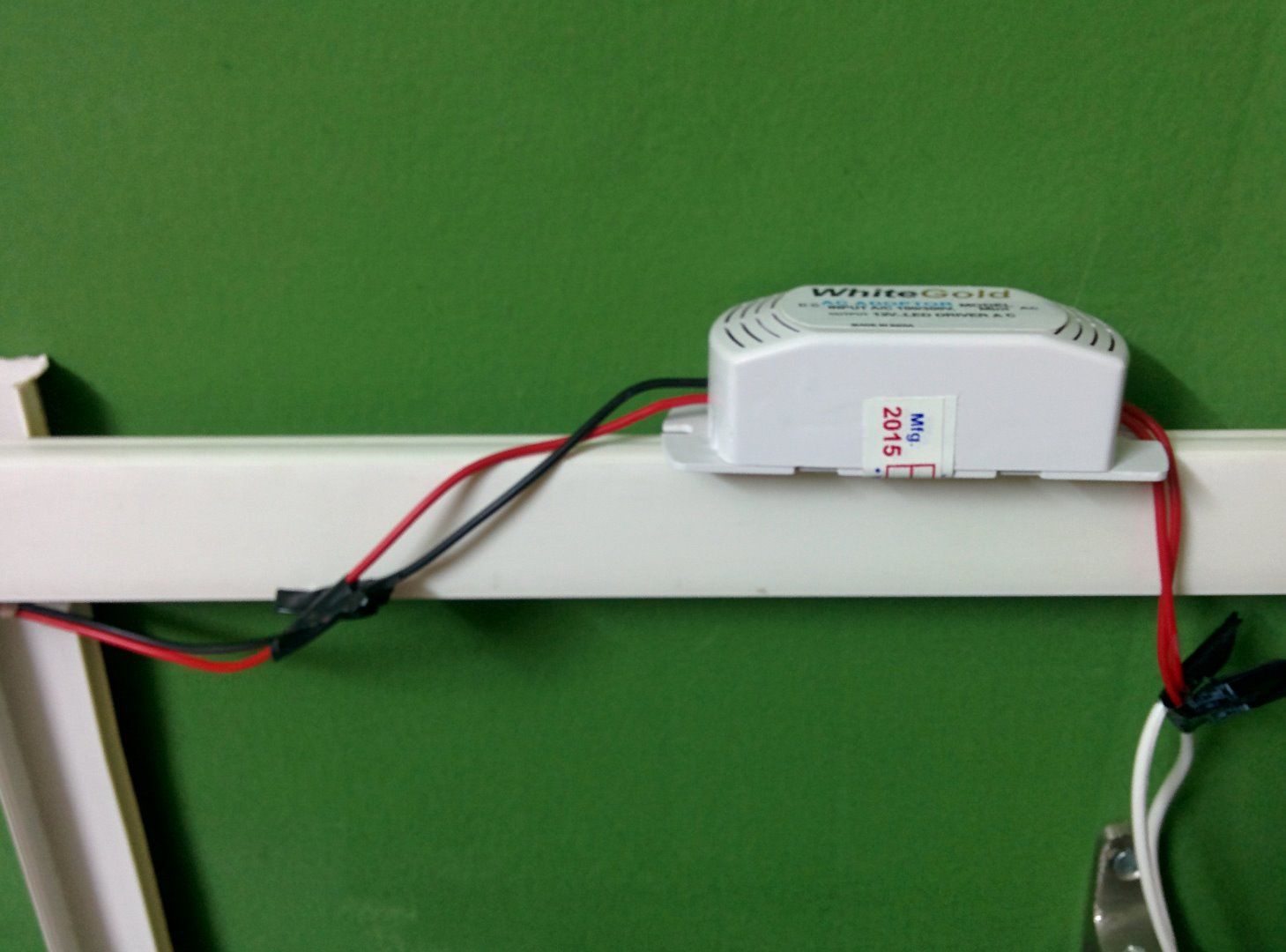 DIY Cheap LED TV Backlight - a Layman's Version : 6 Steps (with ...