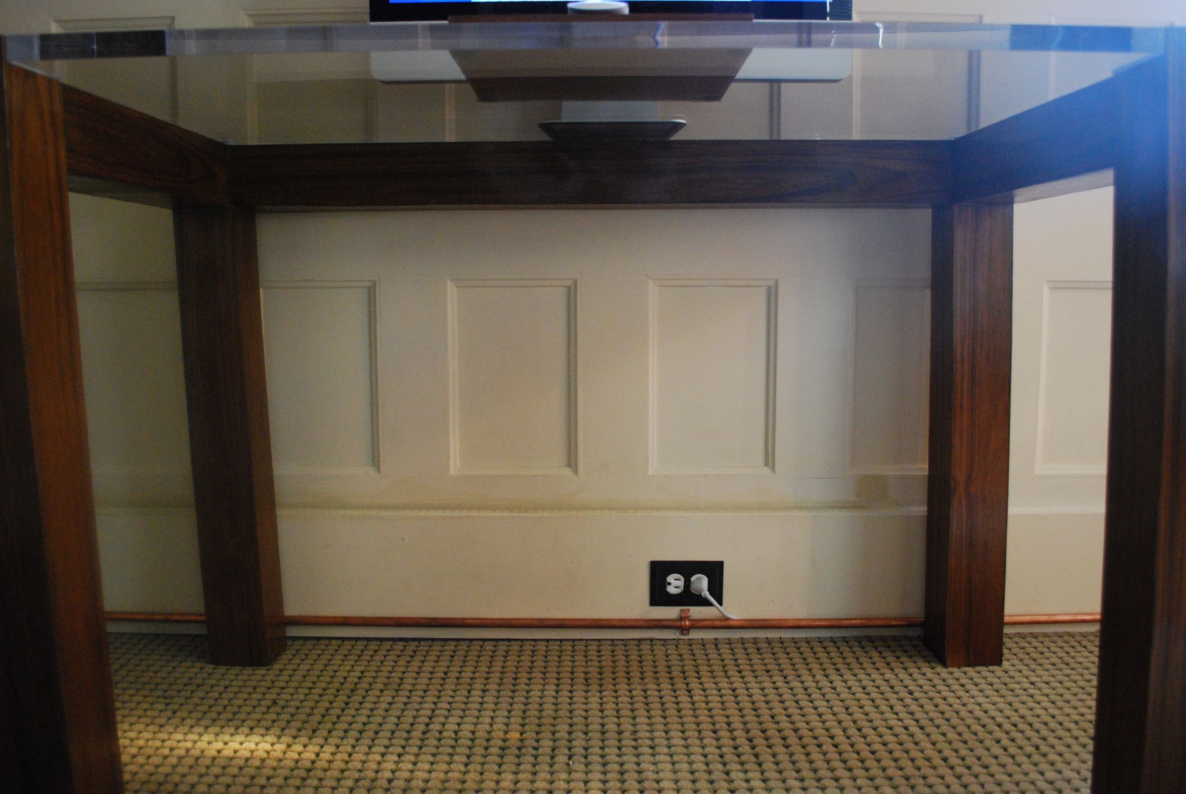 IMac Desk : 9 Steps (with Pictures) - Instructables