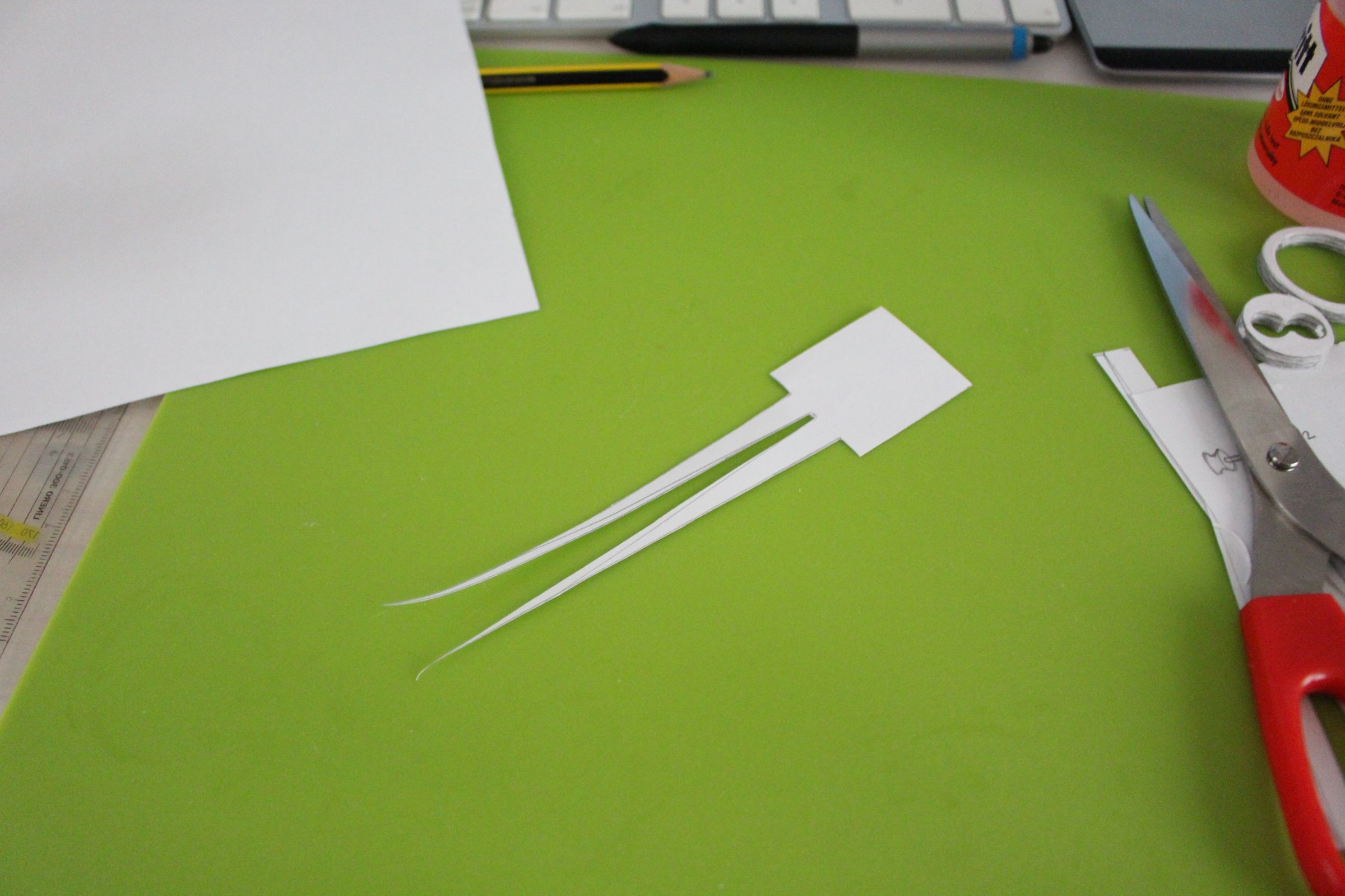 Paper Timeturner Necklace : 35 Steps (with Pictures) - Instructables