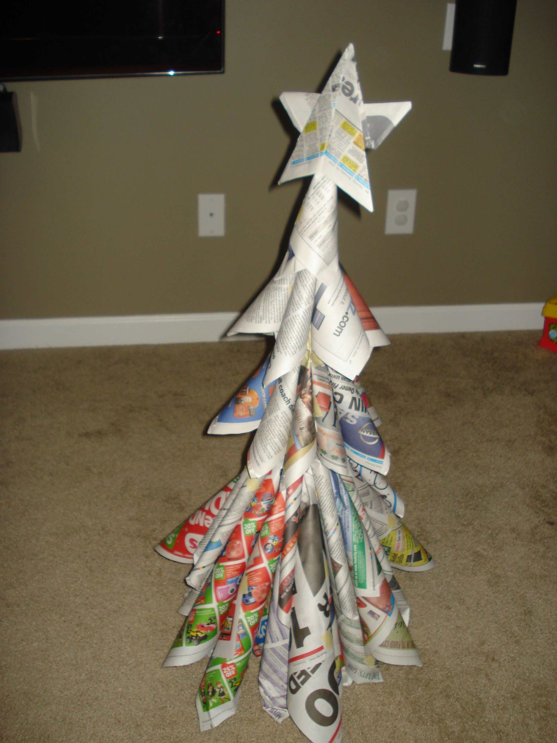 Newspaper Christmas Tree : 13 Steps - Instructables
