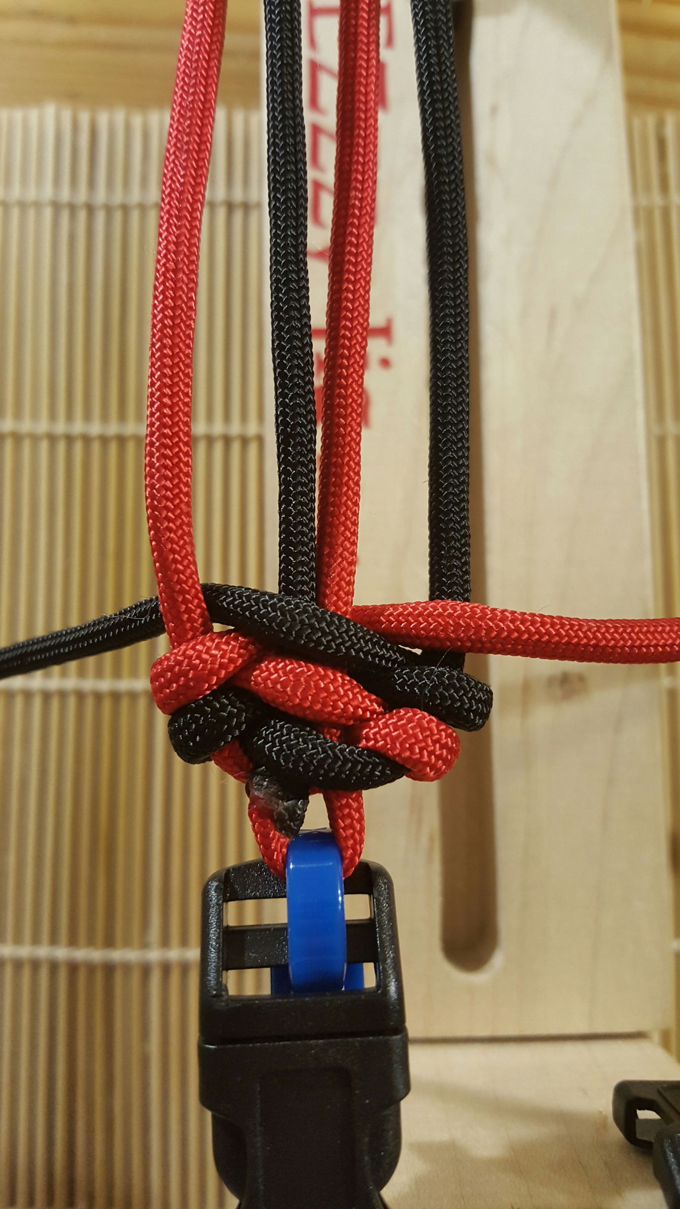Paracord Snake : 10 Steps (with Pictures) - Instructables
