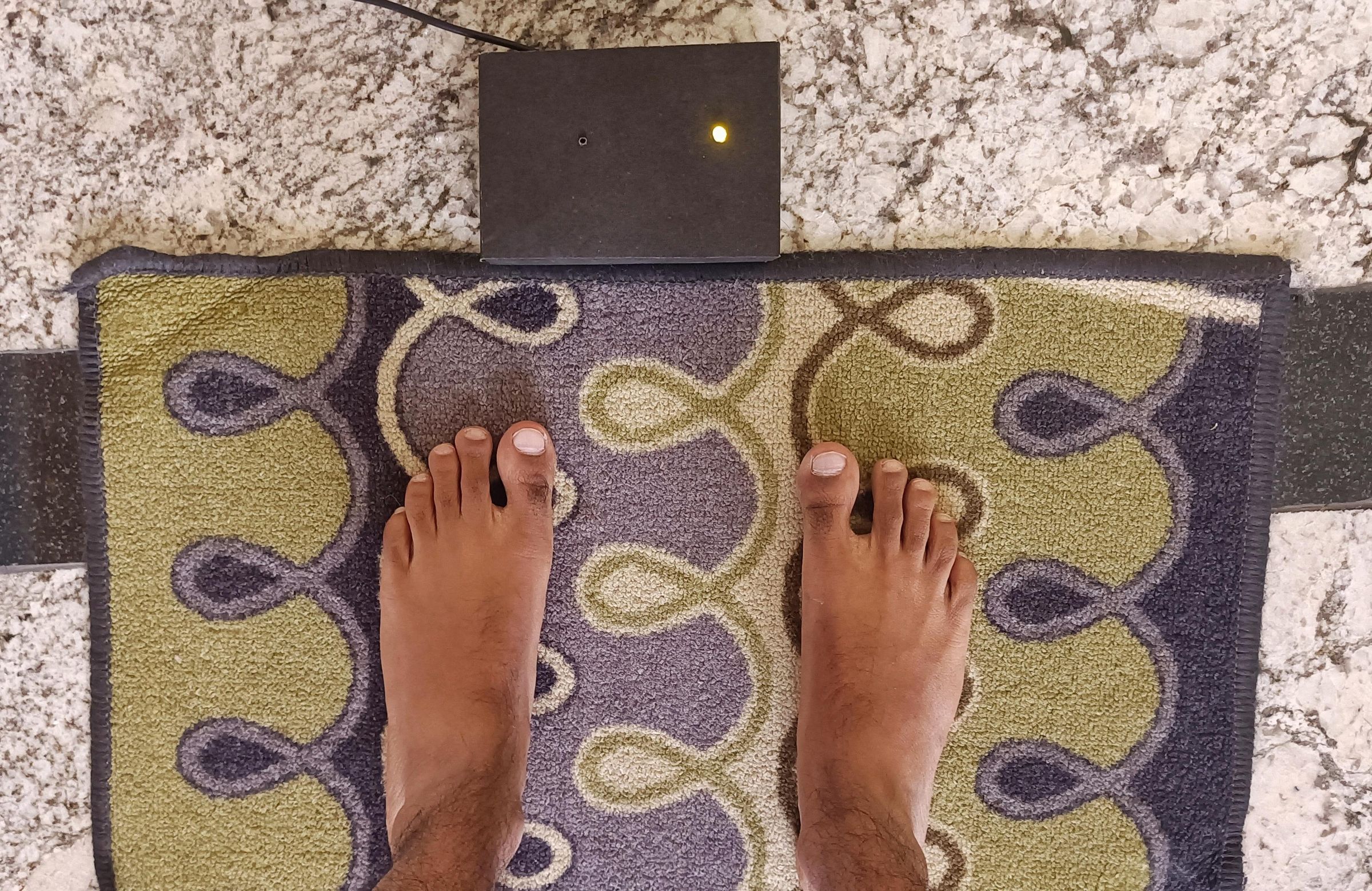 Smart Bedside Mat - Stand on It to Stop the Alarm! : 5 Steps (with ...