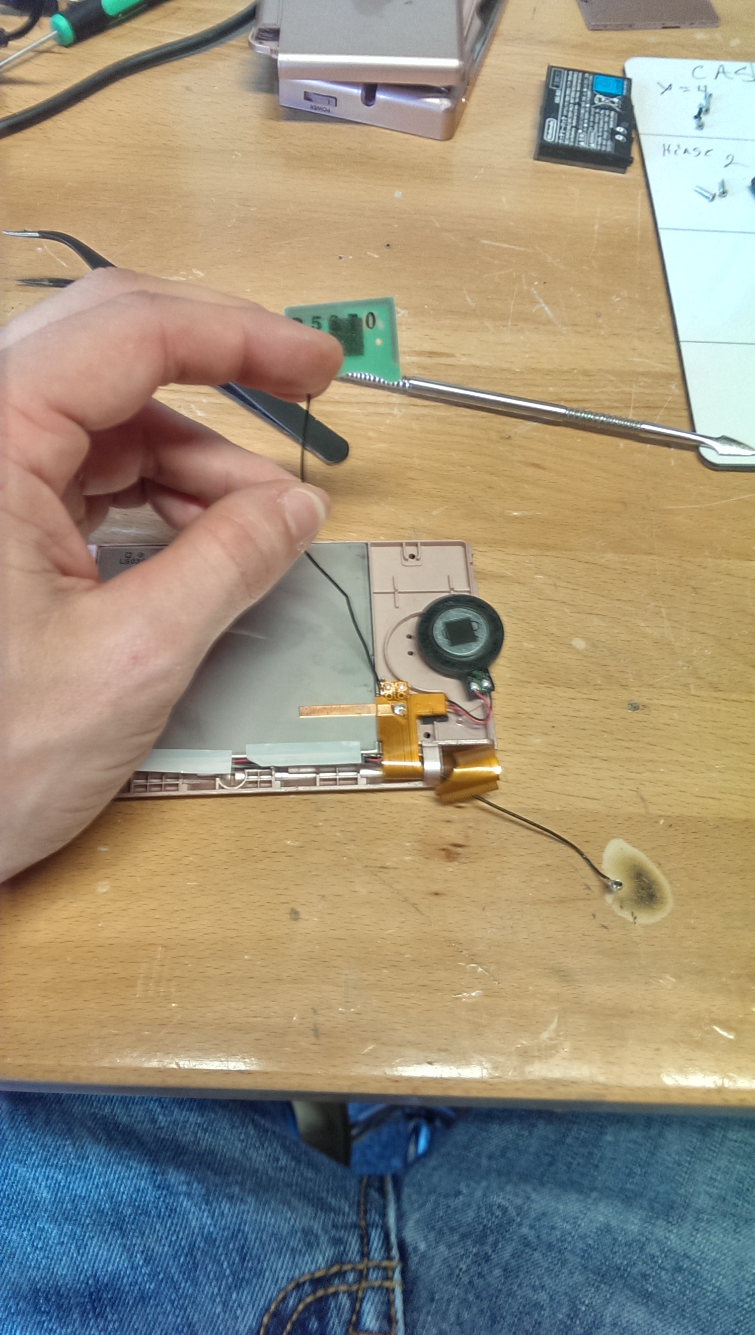 How to Fix a Broken Ds Lite : 16 Steps - Instructables