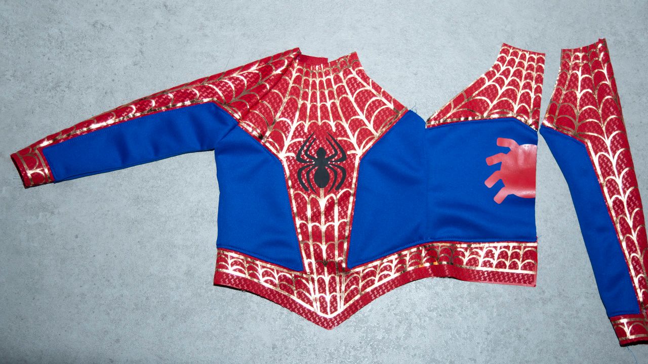 Into the Spider-Verse Spider-man : 9 Steps (with Pictures) - Instructables