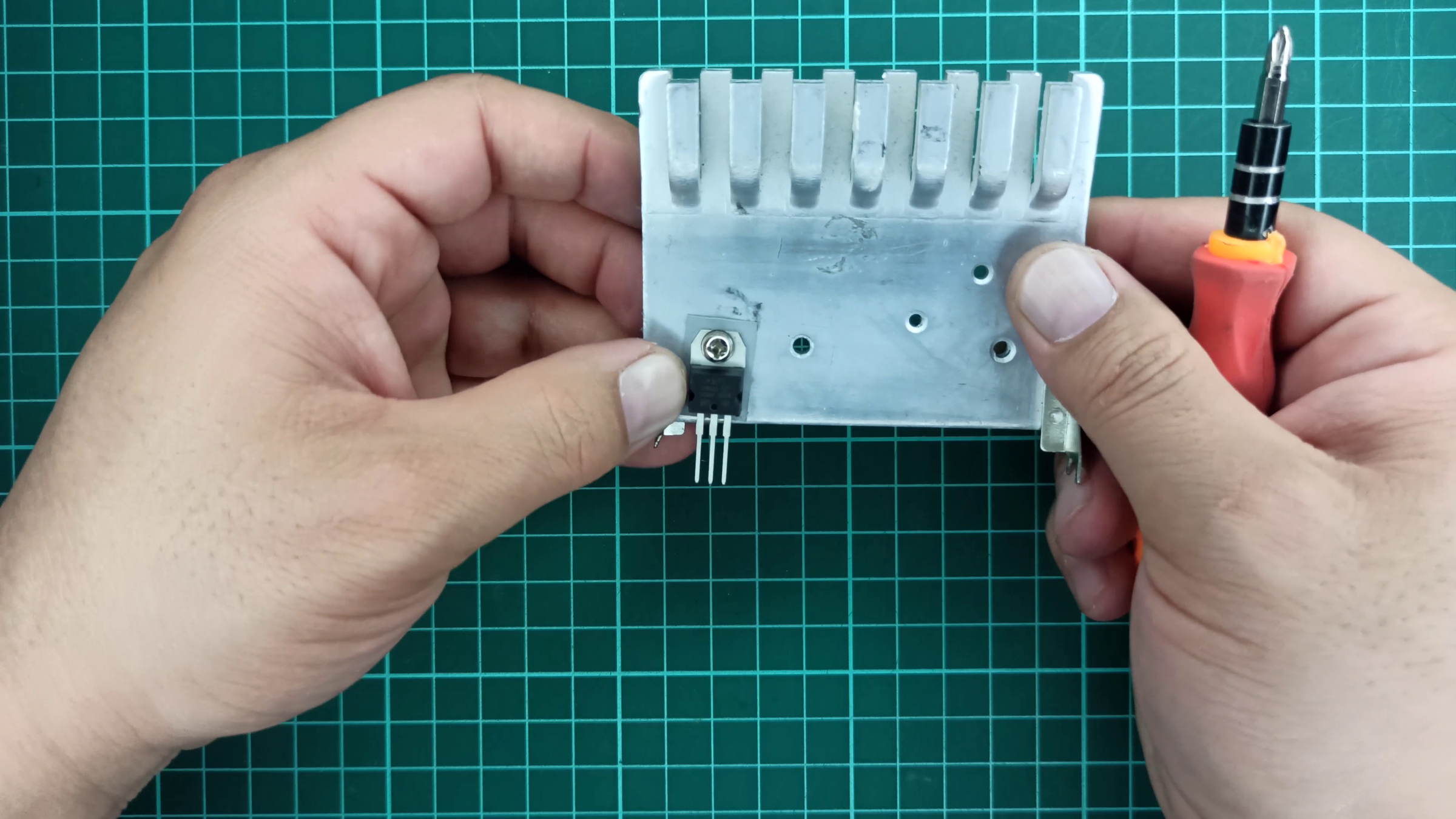 How to Make 0-30v 0-10A Variable Power Supply Adjustable Voltage and ...