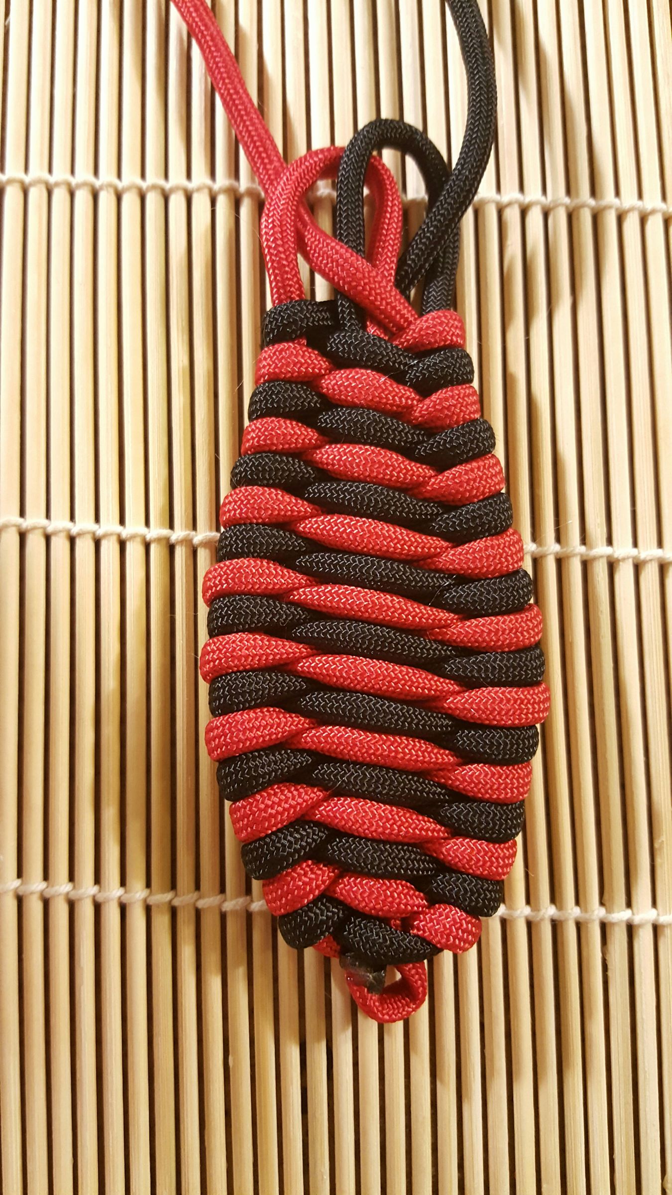Paracord Snake : 10 Steps (with Pictures) - Instructables