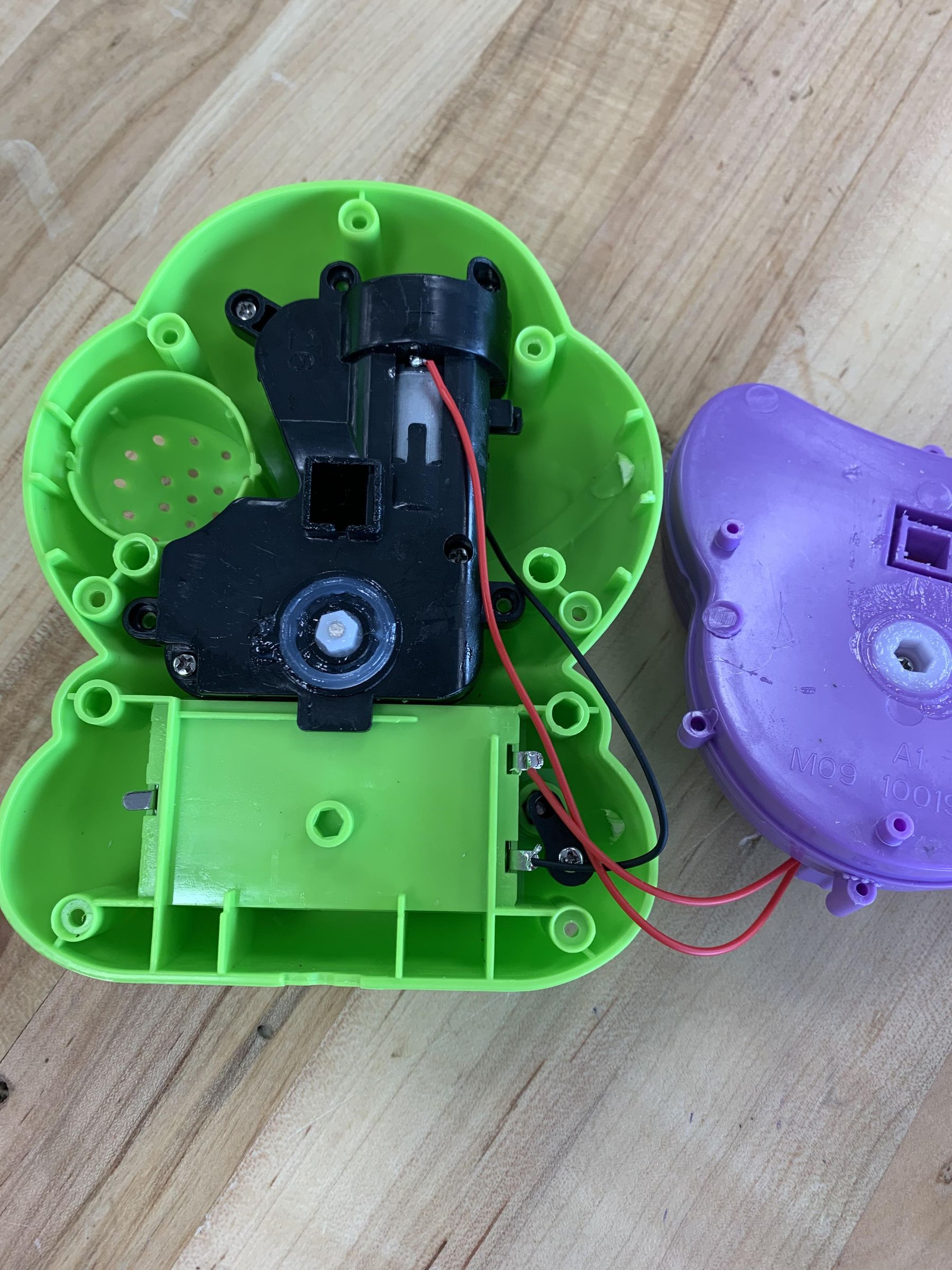 Adaptive Toy - Bubble Machine : 5 Steps (with Pictures) - Instructables