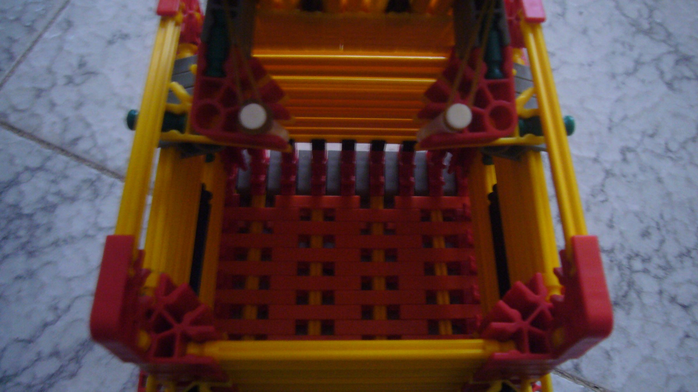 Knex (or K'nex) Simple Box : 5 Steps - Instructables