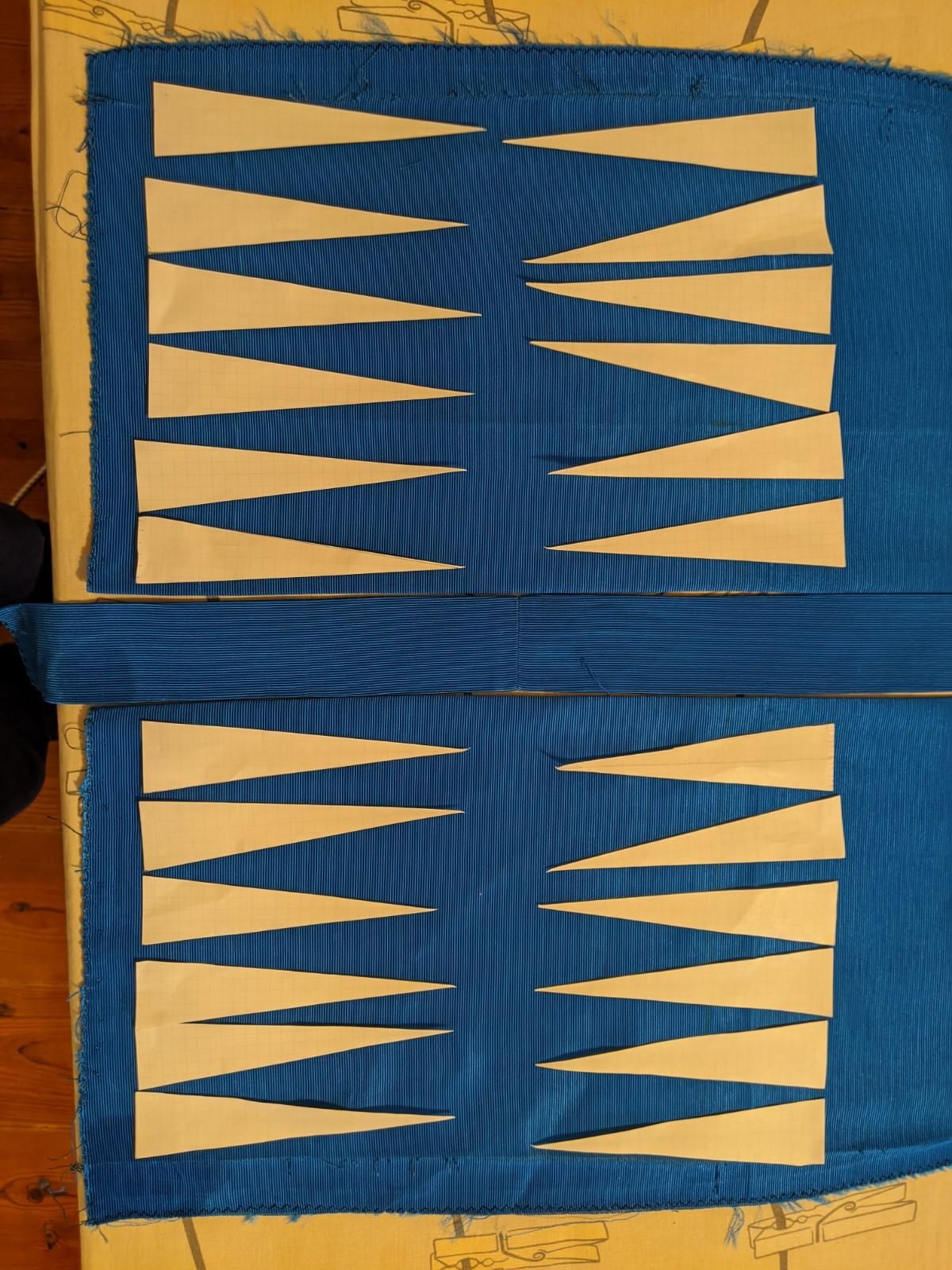 Upcycled Fabric Backgammon Board : 10 Steps (with Pictures) - Instructables
