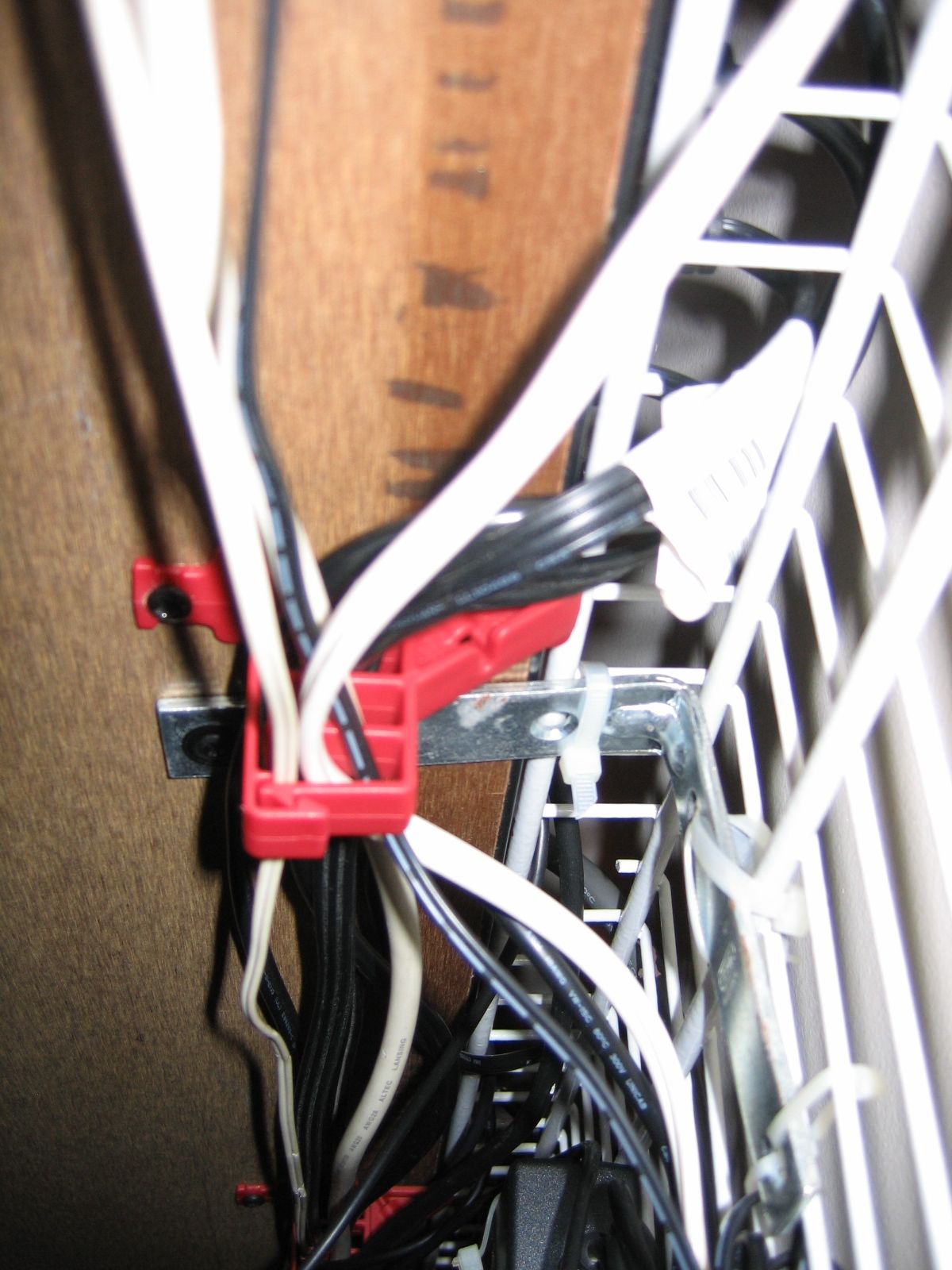 Computer Desk Cable Management on the Cheap : 10 Steps - Instructables