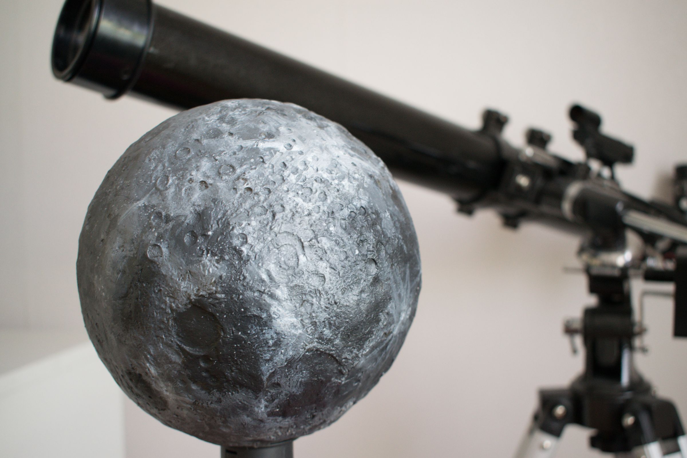 3D Moon Lamp (Concrete&Resin) : 5 Steps (with Pictures) - Instructables