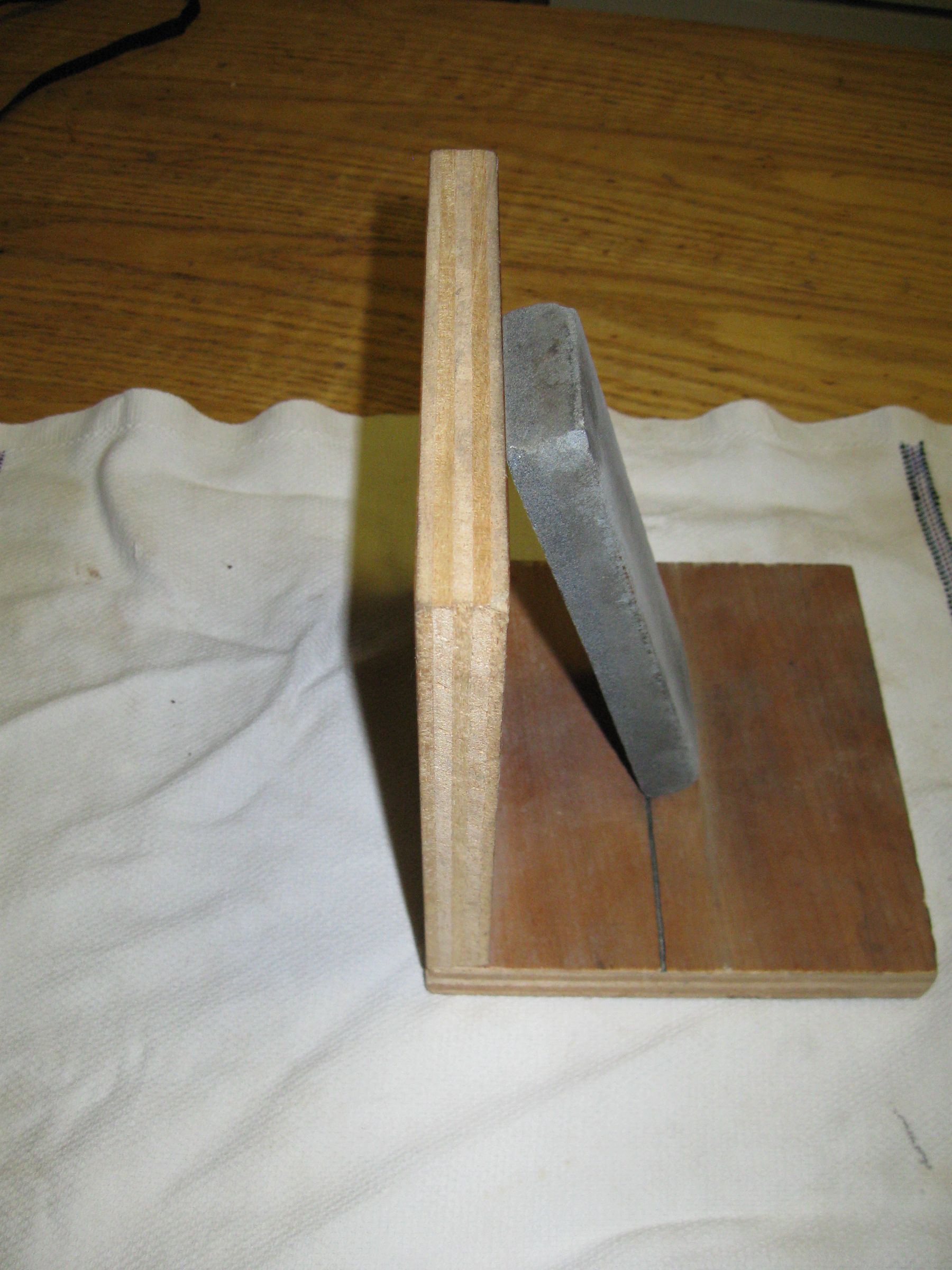 Make a Sharpening System With a Sharpening Stone and Sharpen Knives : 6 ...