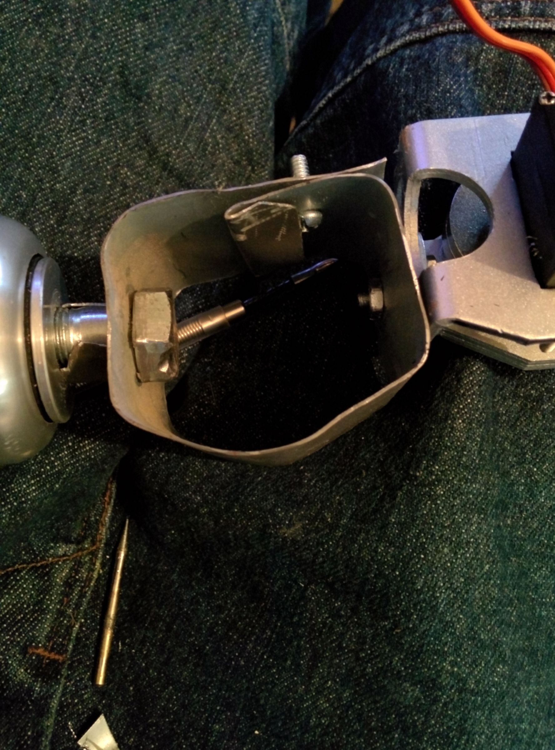 Cheap Arduino Based Robotic Claw Prostetic Hand : 5 Steps - Instructables